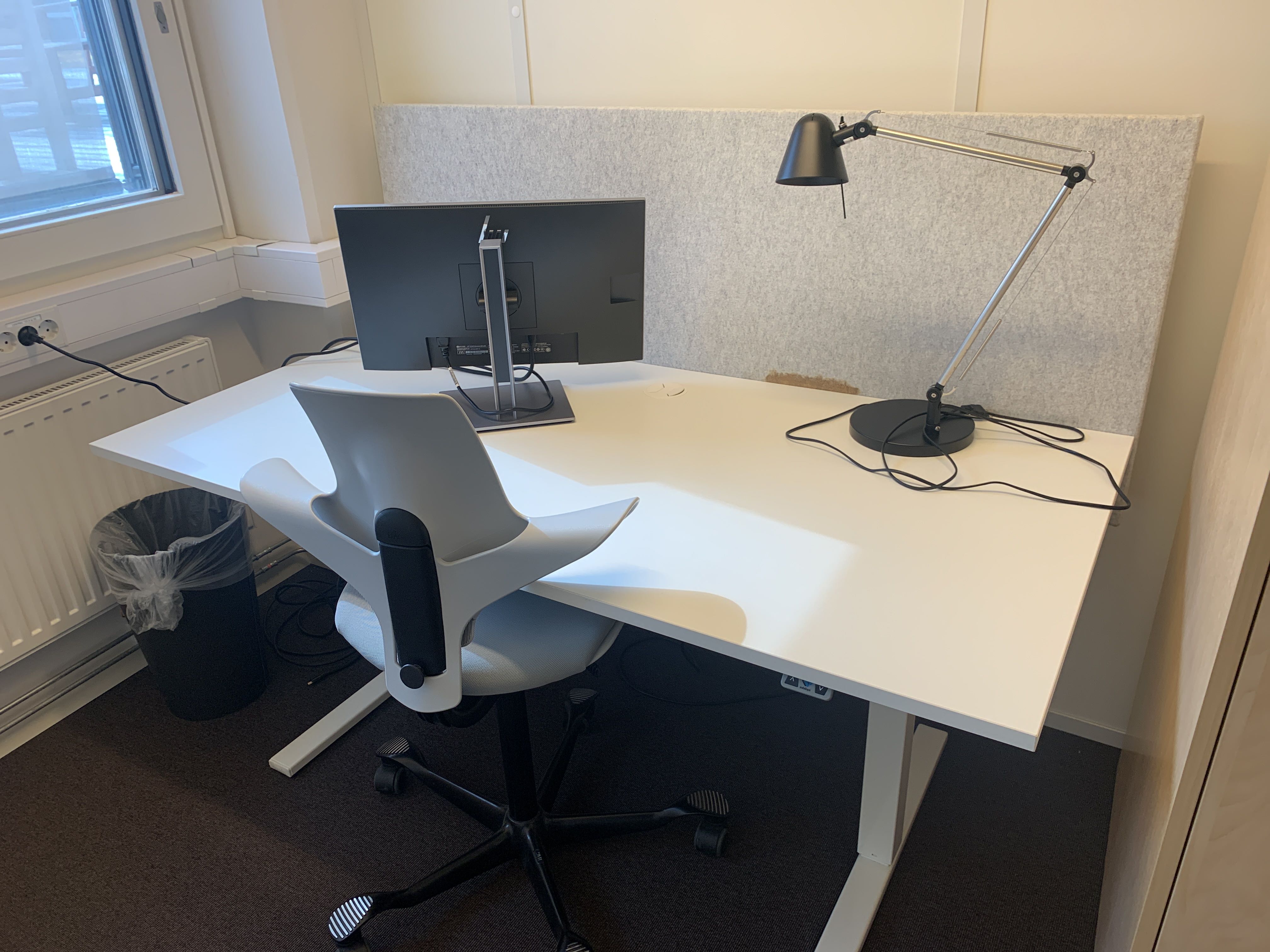 Office workplace Raise and lower desk Edsbyn - PS Auction - We value the future - Largest in net ...