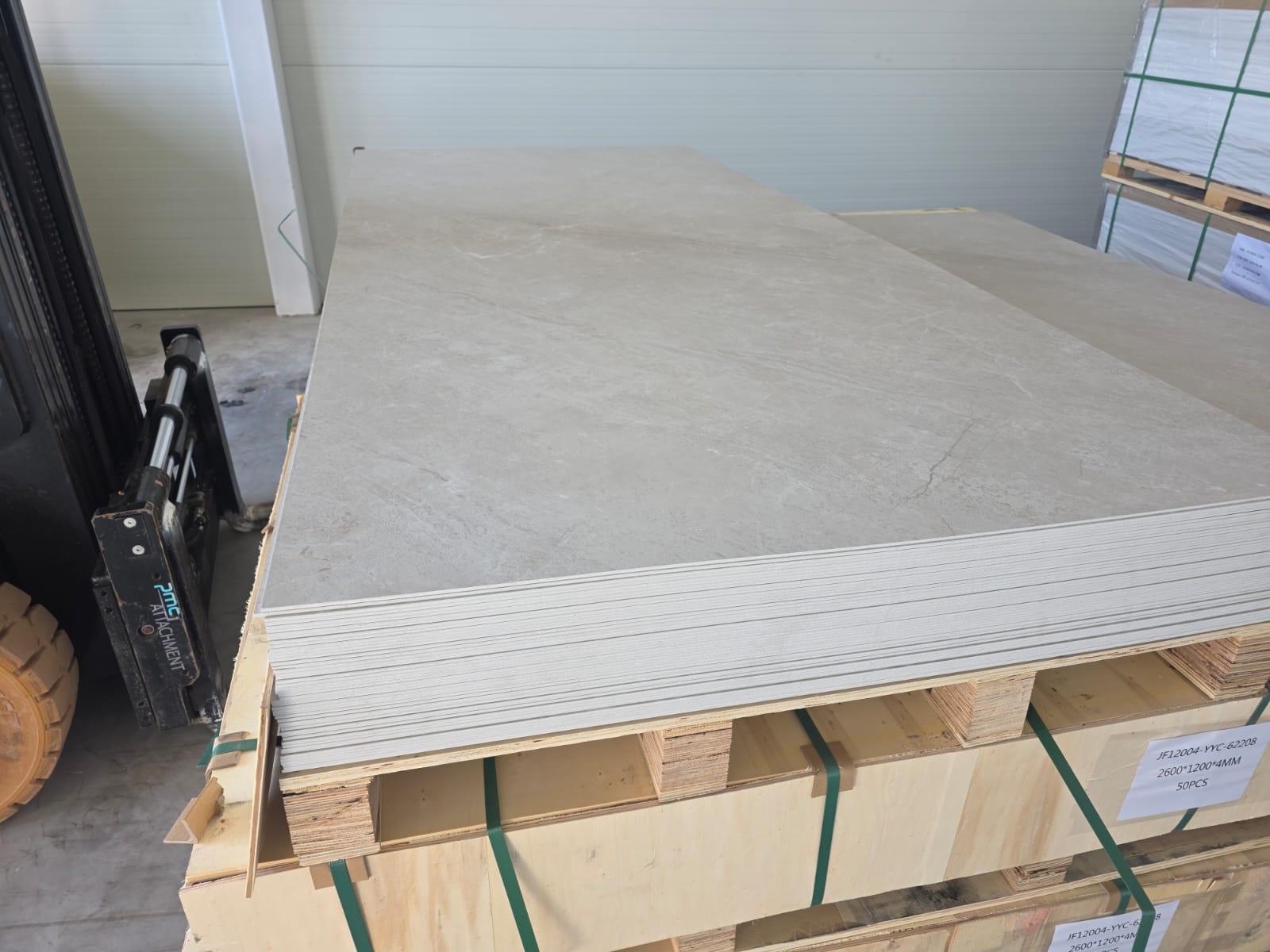 Lot of 50 SPS wall panels - 2600 x 1200 x 4 mm (156 m2) - PS Auction ...