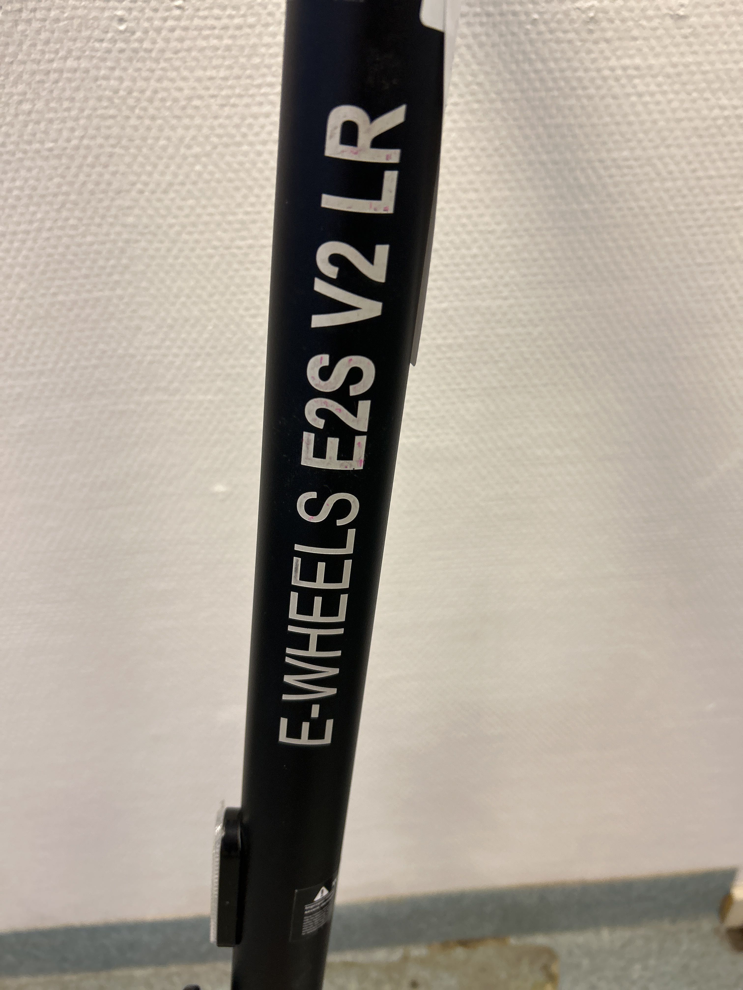 Elsparkcykel E-Wheels E2S V2 LR - Auktioner online - Nätauktioner ...