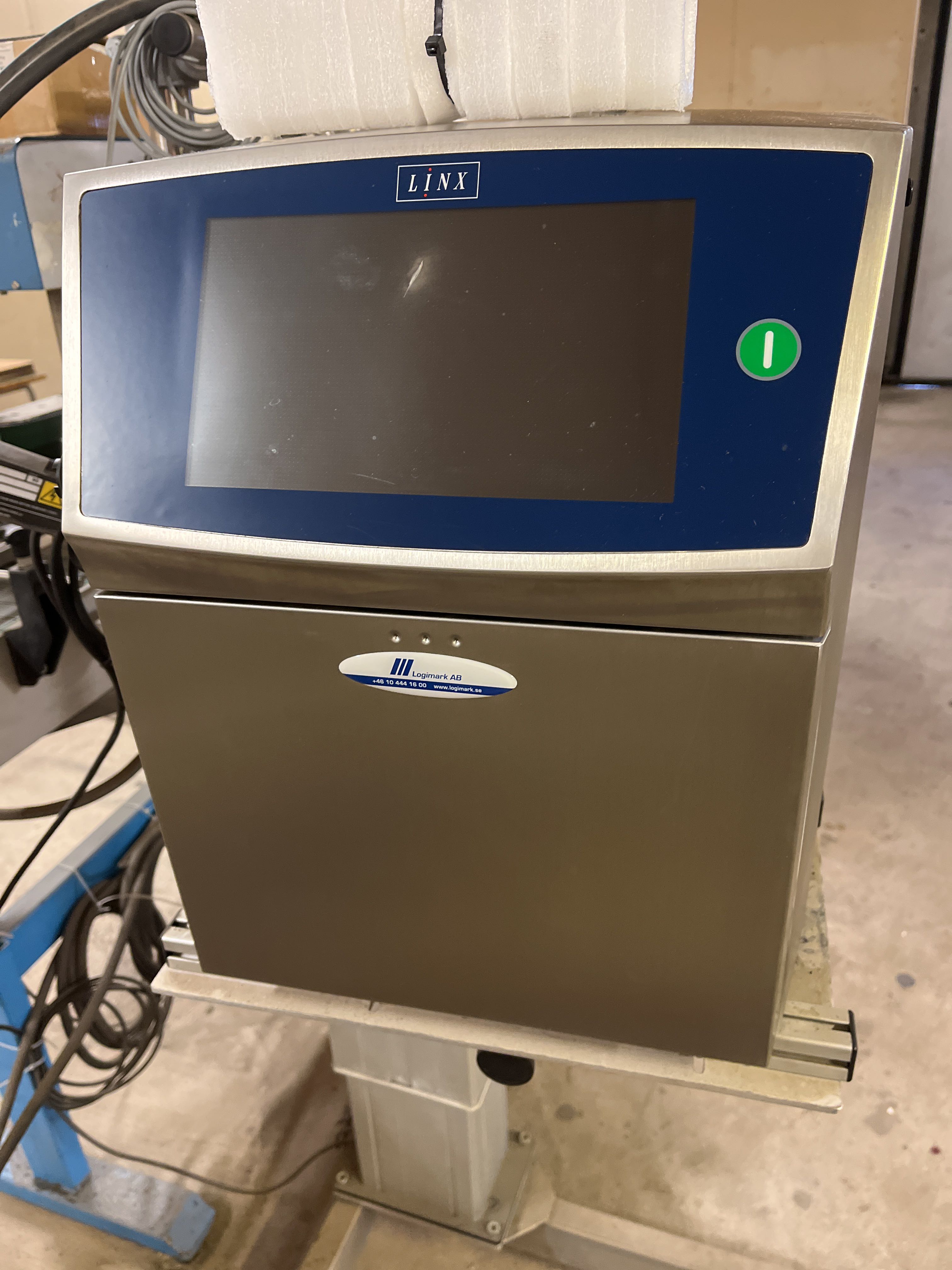 Filling line for liquids - 2 machines with collection tables - PS ...