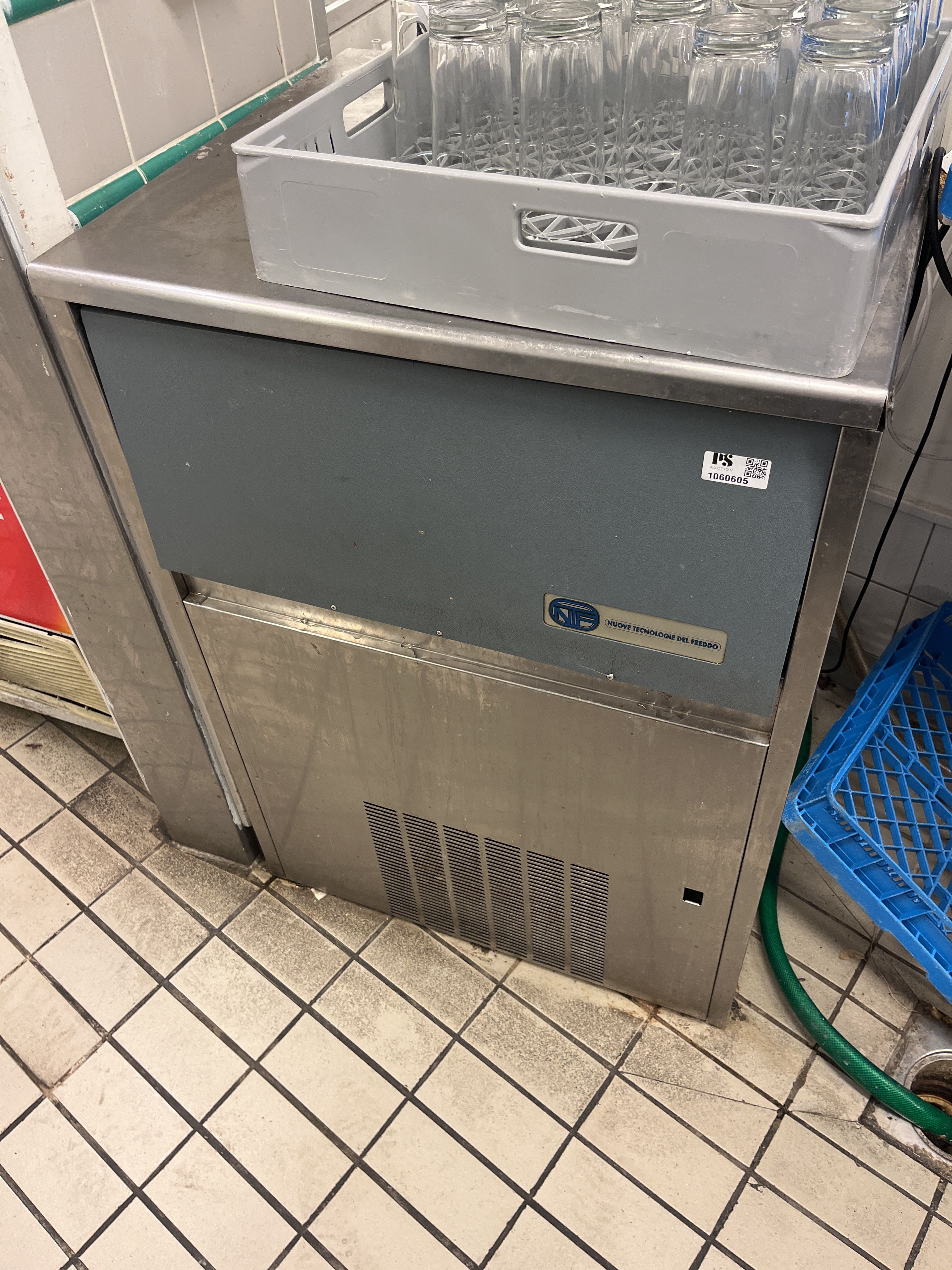 Ice machine Nove Tecnologie Del Freddo - PS Auction - We value the ...