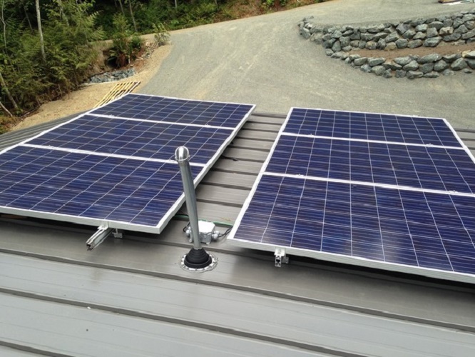Solceller Offgridpaket sommarstuga/Jaktstuga 540W - Auktioner online ...