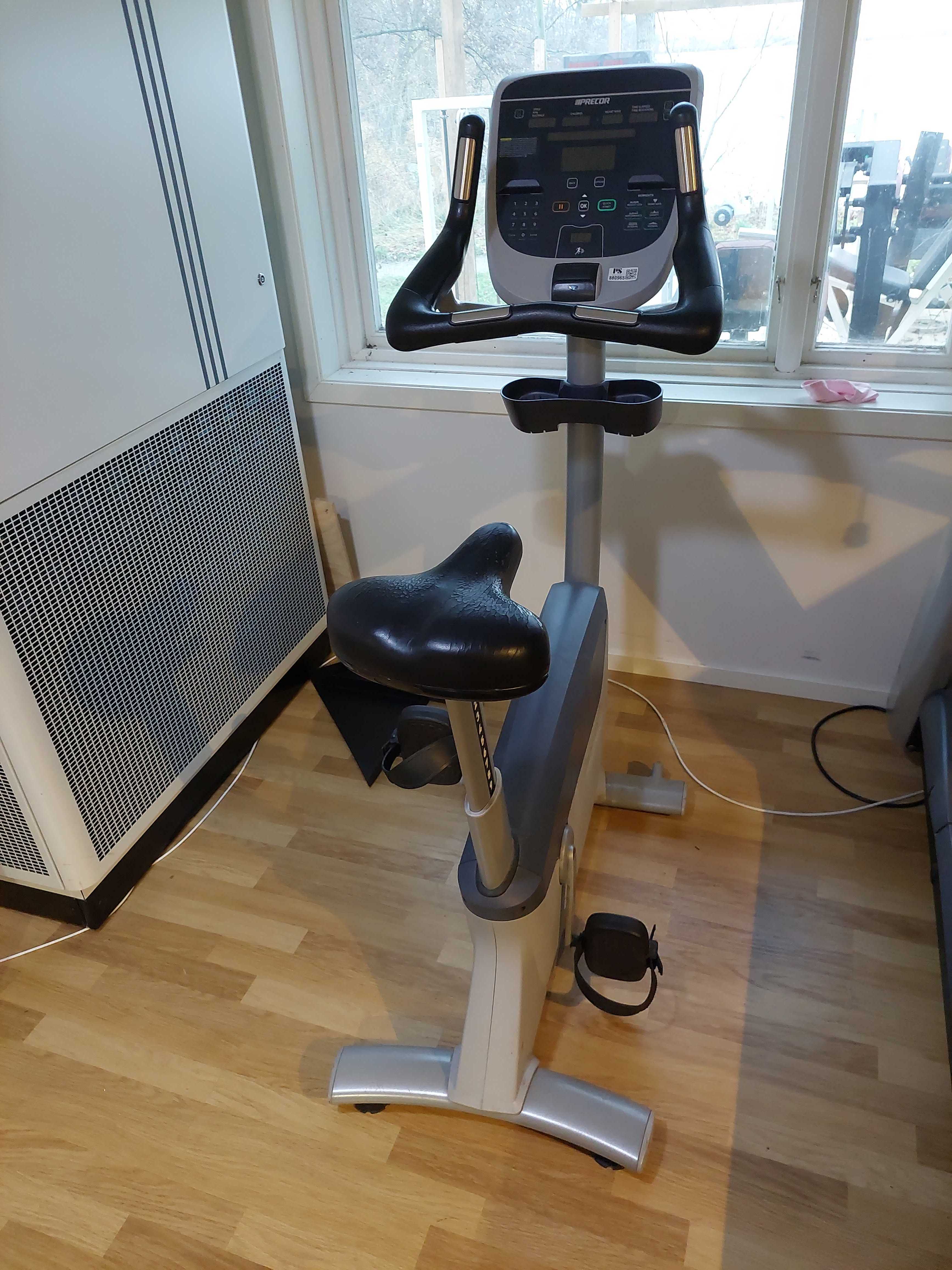 Motionscykel Precor - Auktioner online - Nätauktioner ...