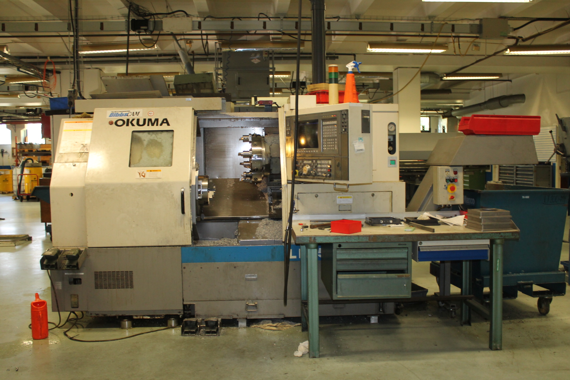 Okuma CNC LB15 Lathe with computer system - PS Auction - We value the ...