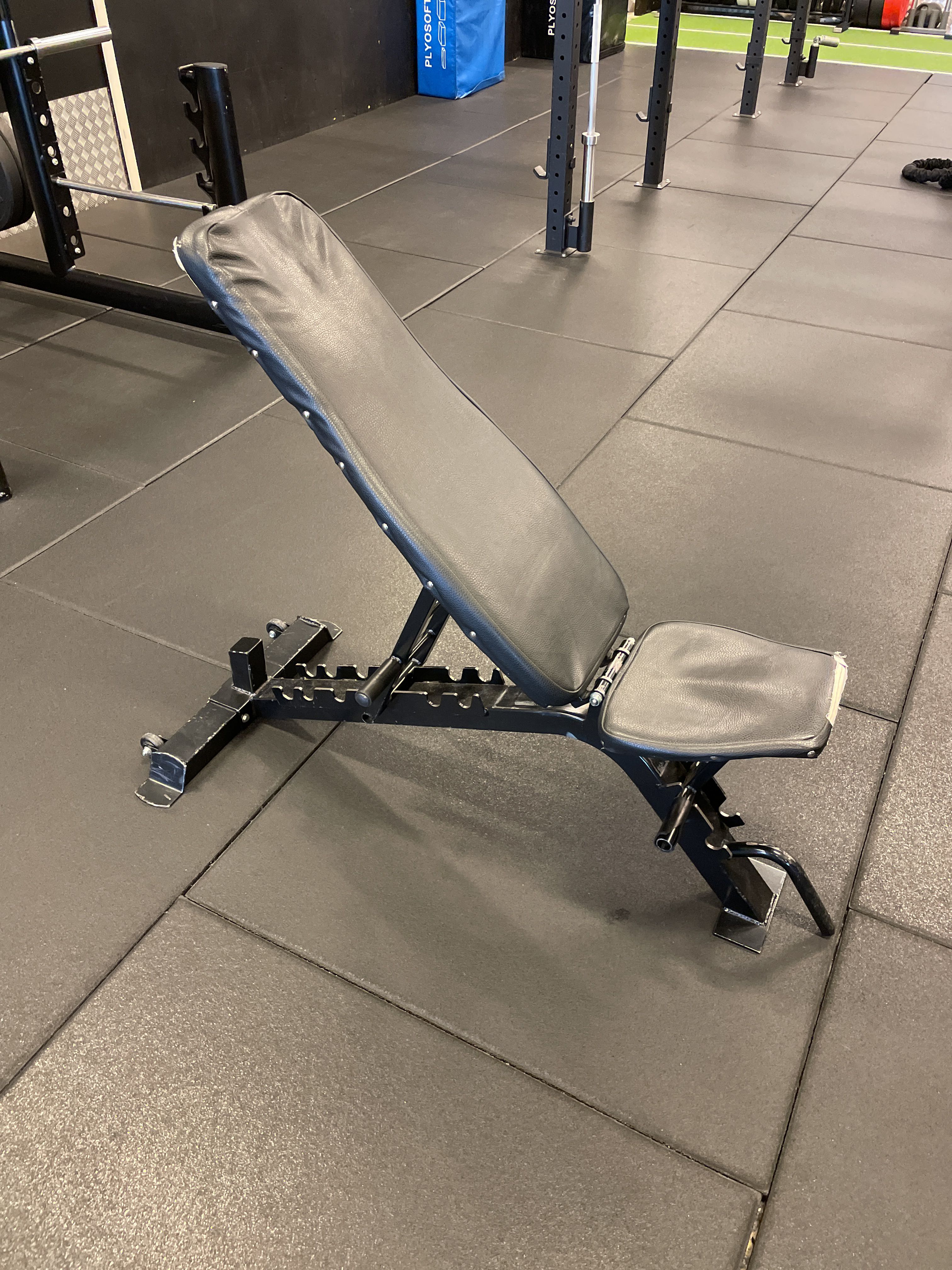 Adjustable bench - PS Auction - We value the future - Largest in net ...