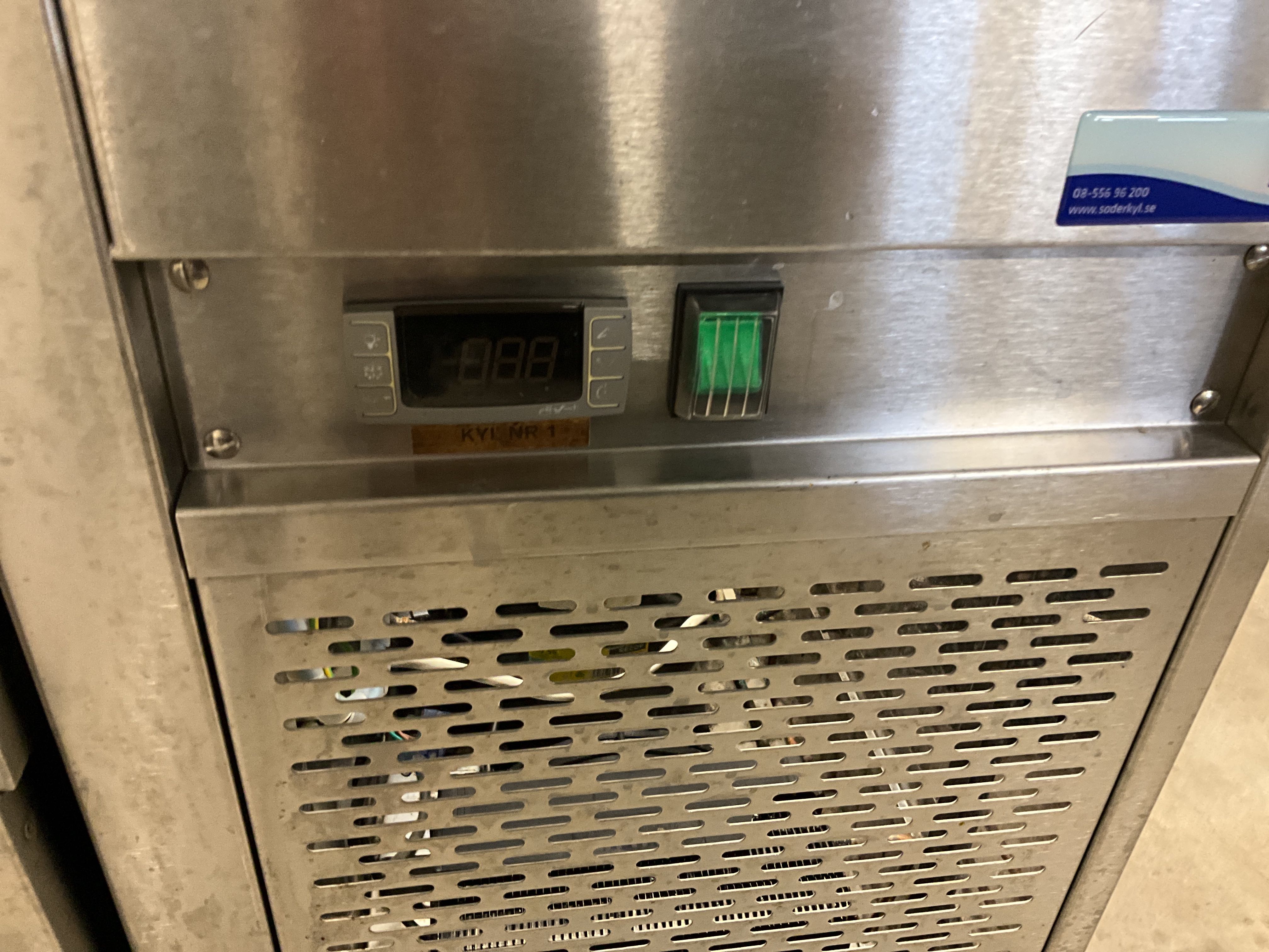 Bar cooling bench Stainless steel - PS Auction - We value the future ...