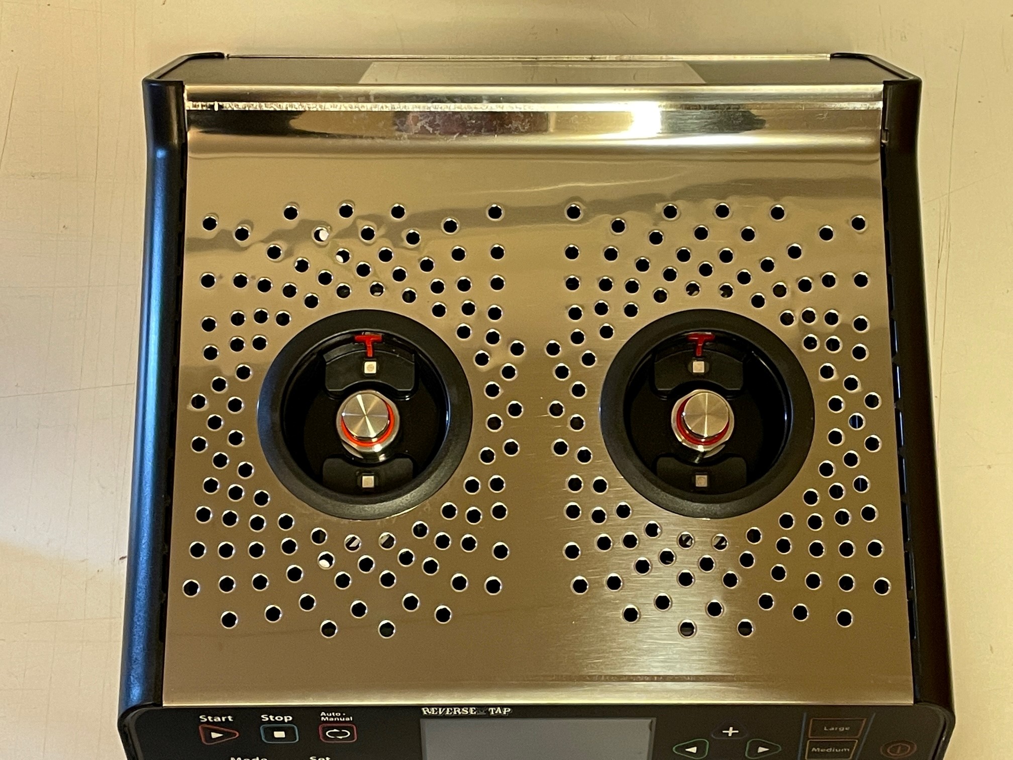 Beer machine Reverse Tap with associated mugs - PS Auction - We value ...