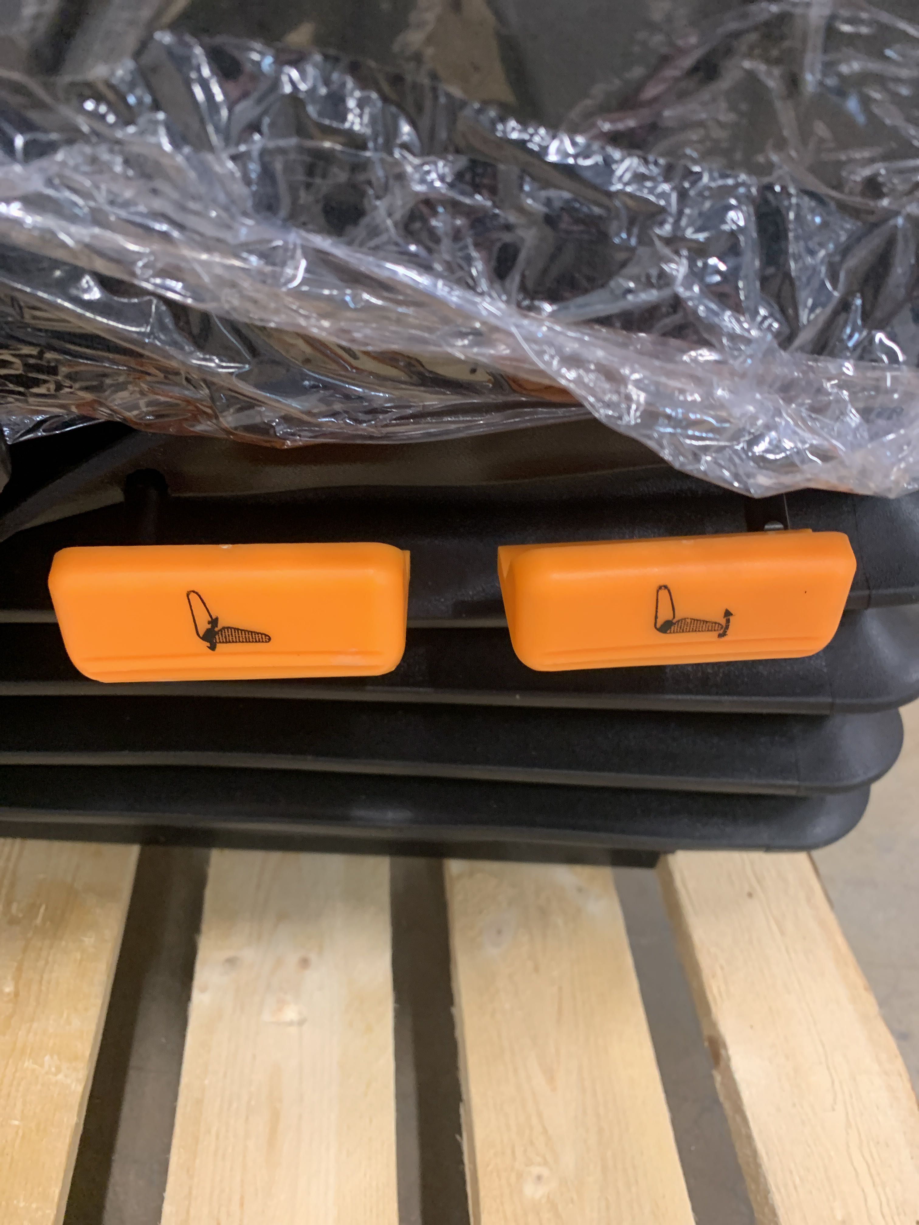 Maskinförarstol Model SJ1-30 - Auktioner online - Nätauktioner ...