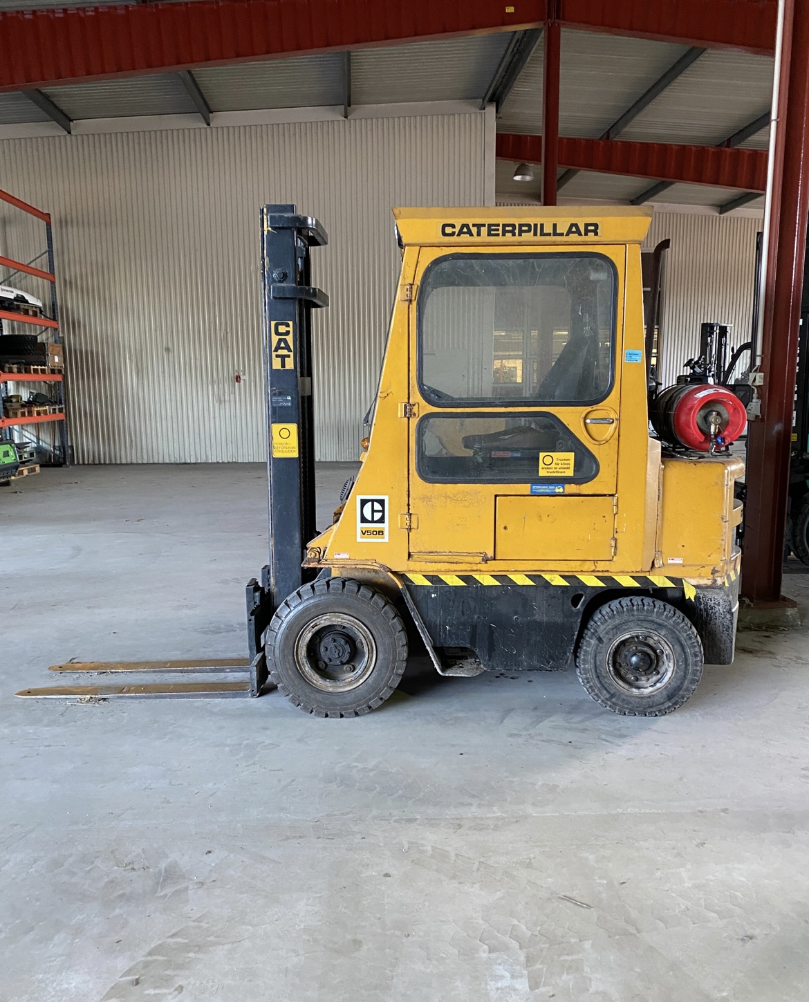 Diesel truck Caterpillar V50B - PS Auction - We value the future ...