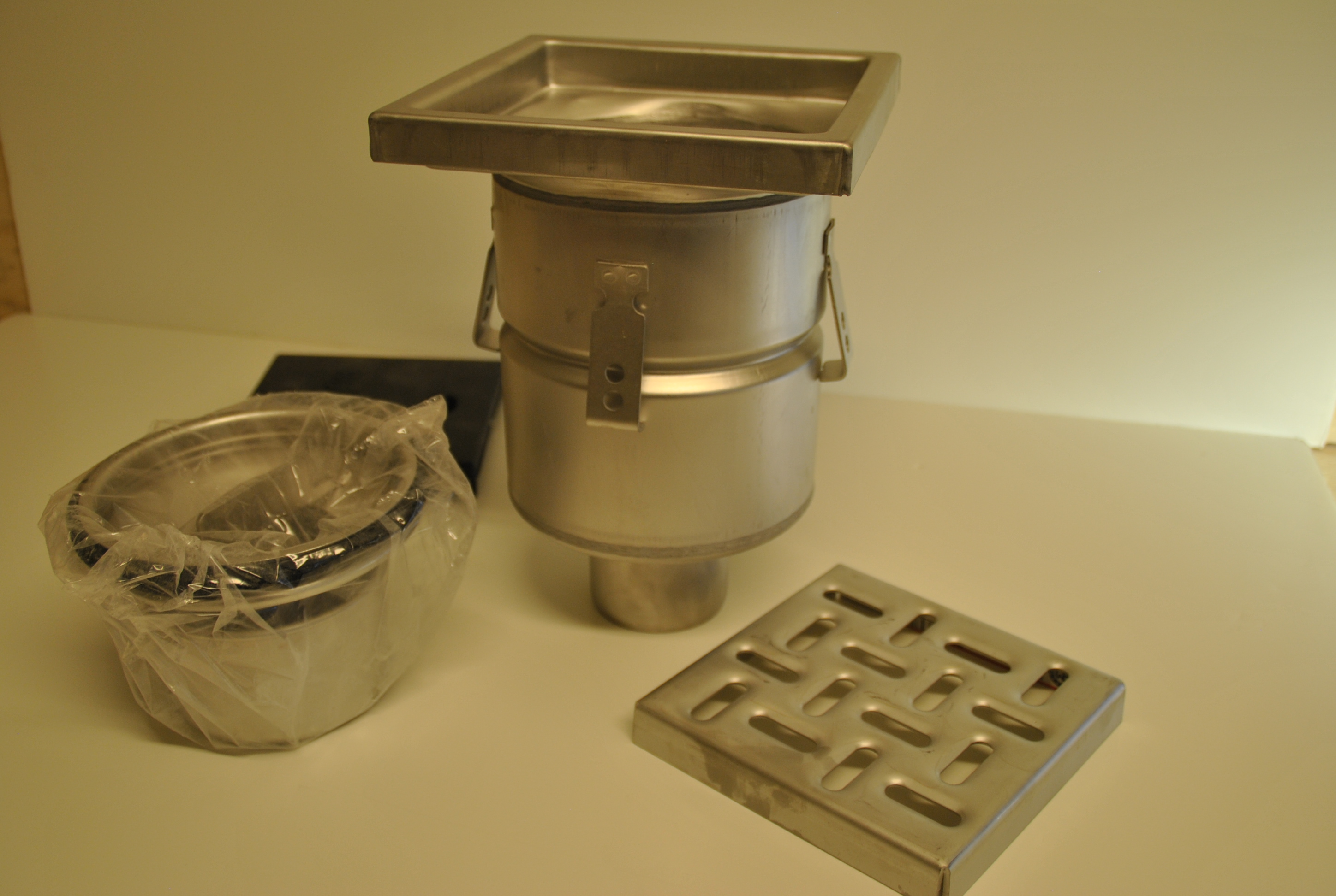 Bluecher rostfri brunn - Auktioner online - Nätauktioner ...