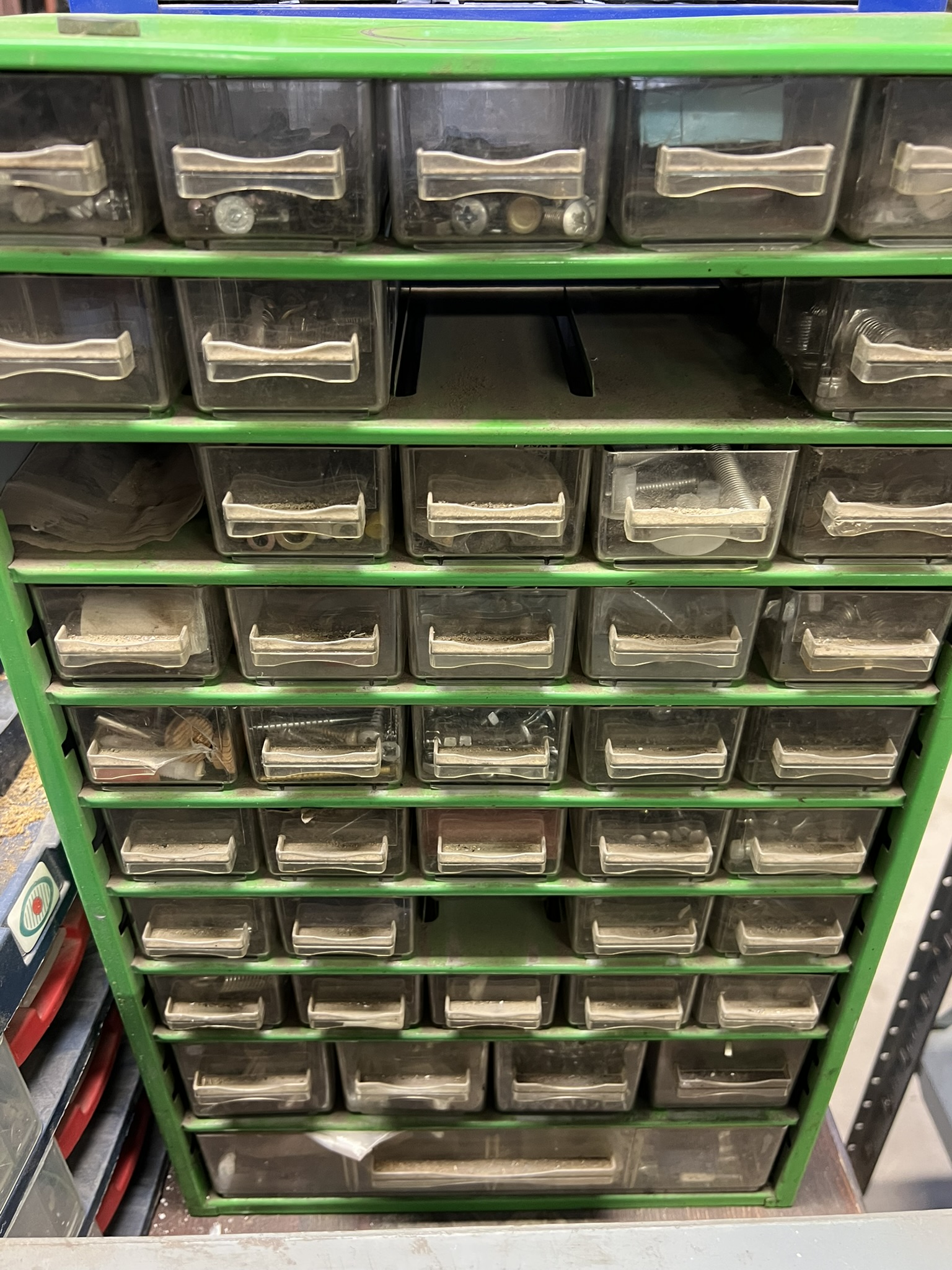 Storage boxes and assortment boxes - PS Auction - We value the future ...