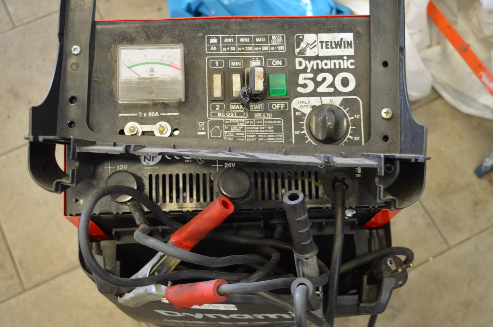 Battery charger with booster function Telwin Dynamic 520 12 / 24V - PS ...