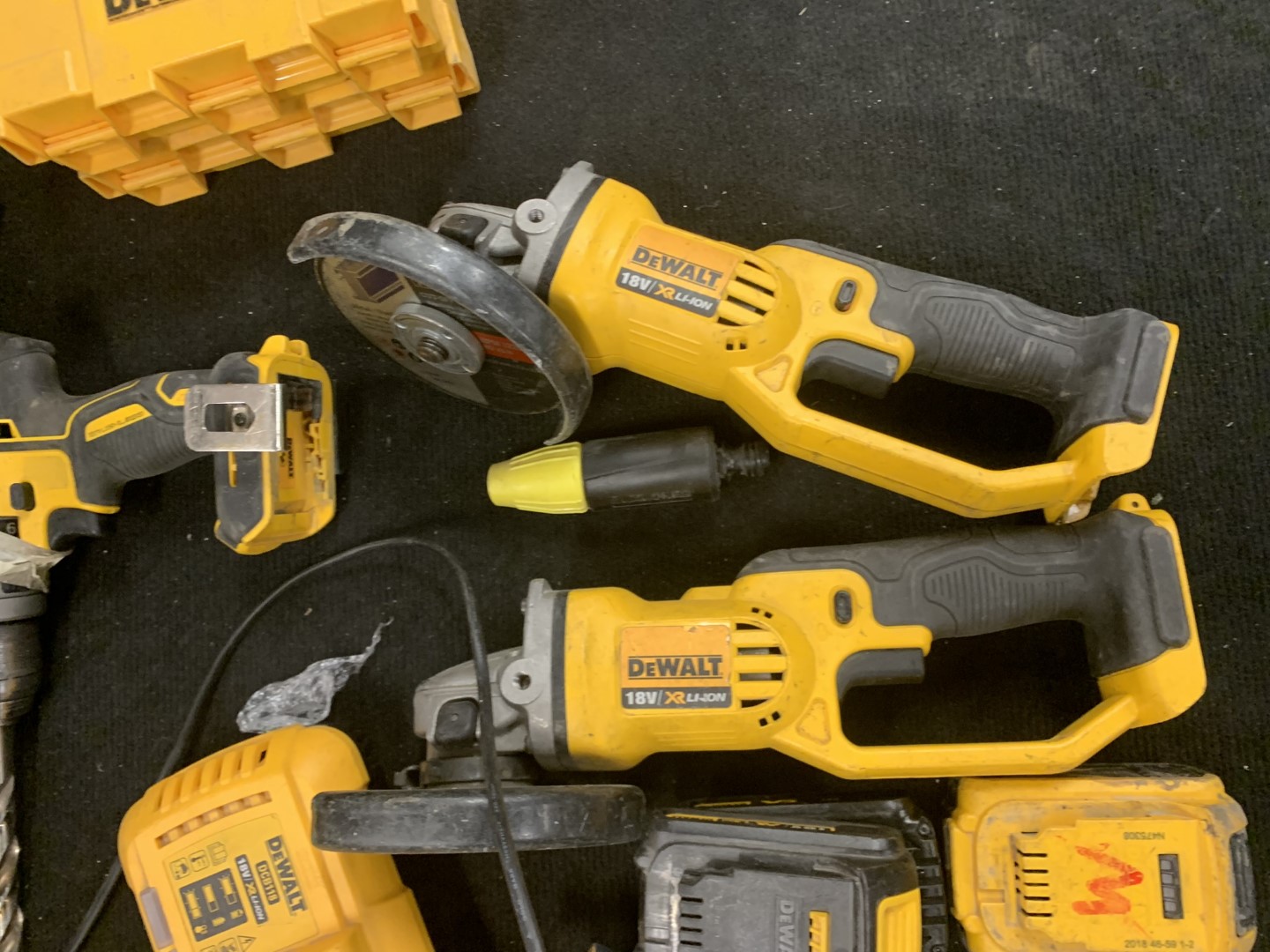 DeWalt machine package - PS Auction - We value the future - Largest in ...