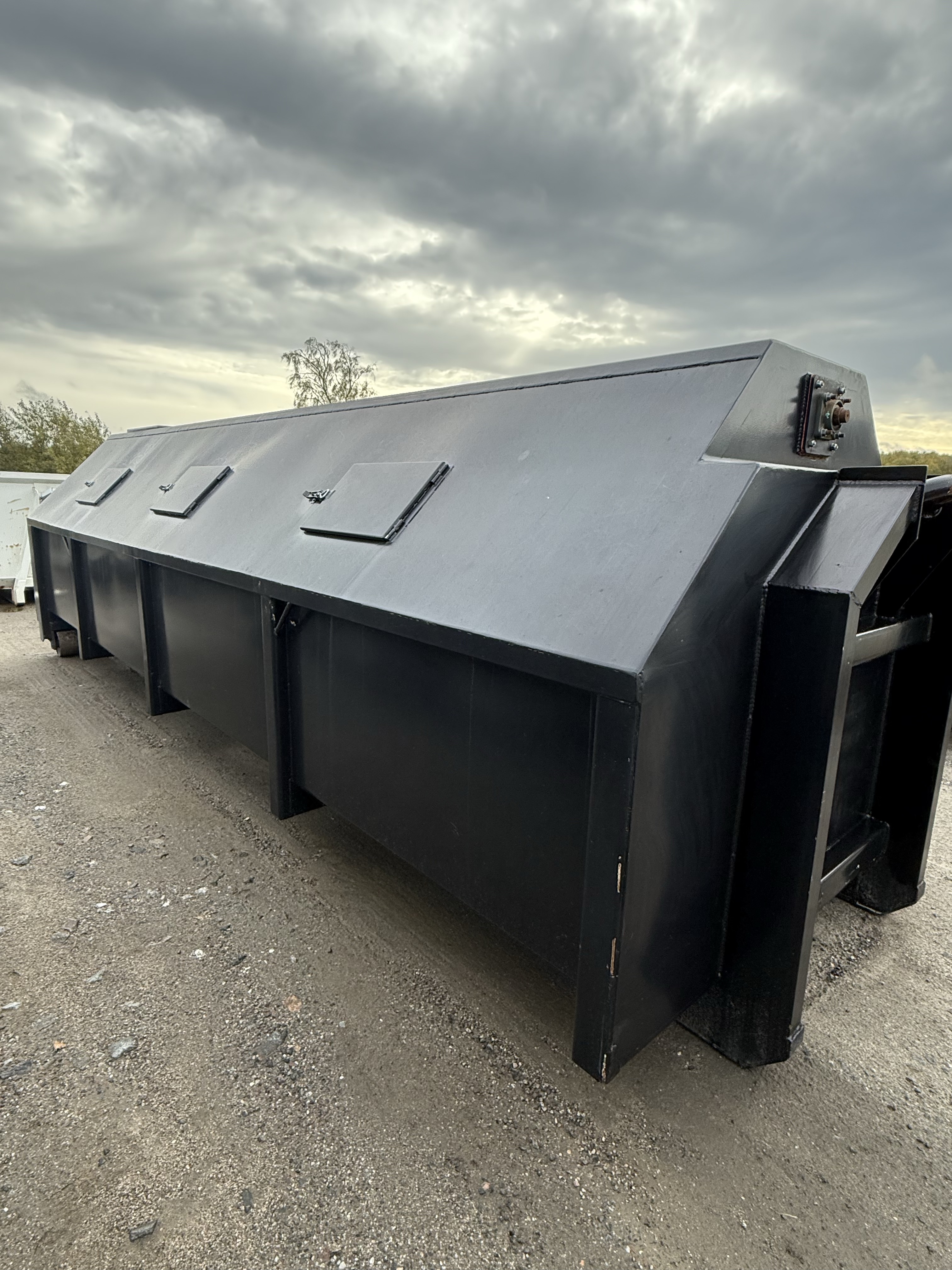 Ash container Demountable loader with feed screw - PS Auction - We ...