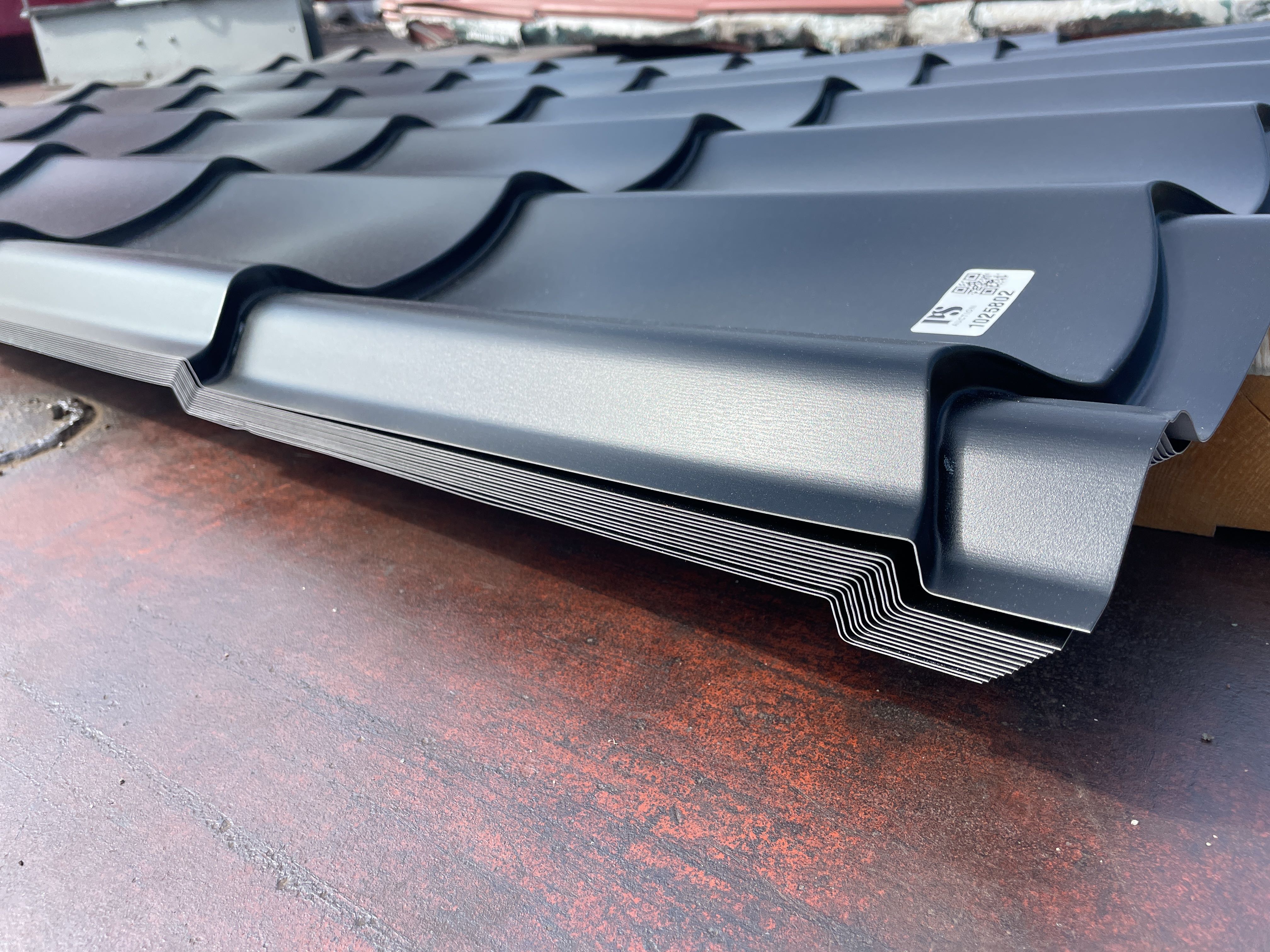 Plannja Regent Black Alu 16pcs - PS Auction - We value the future ...