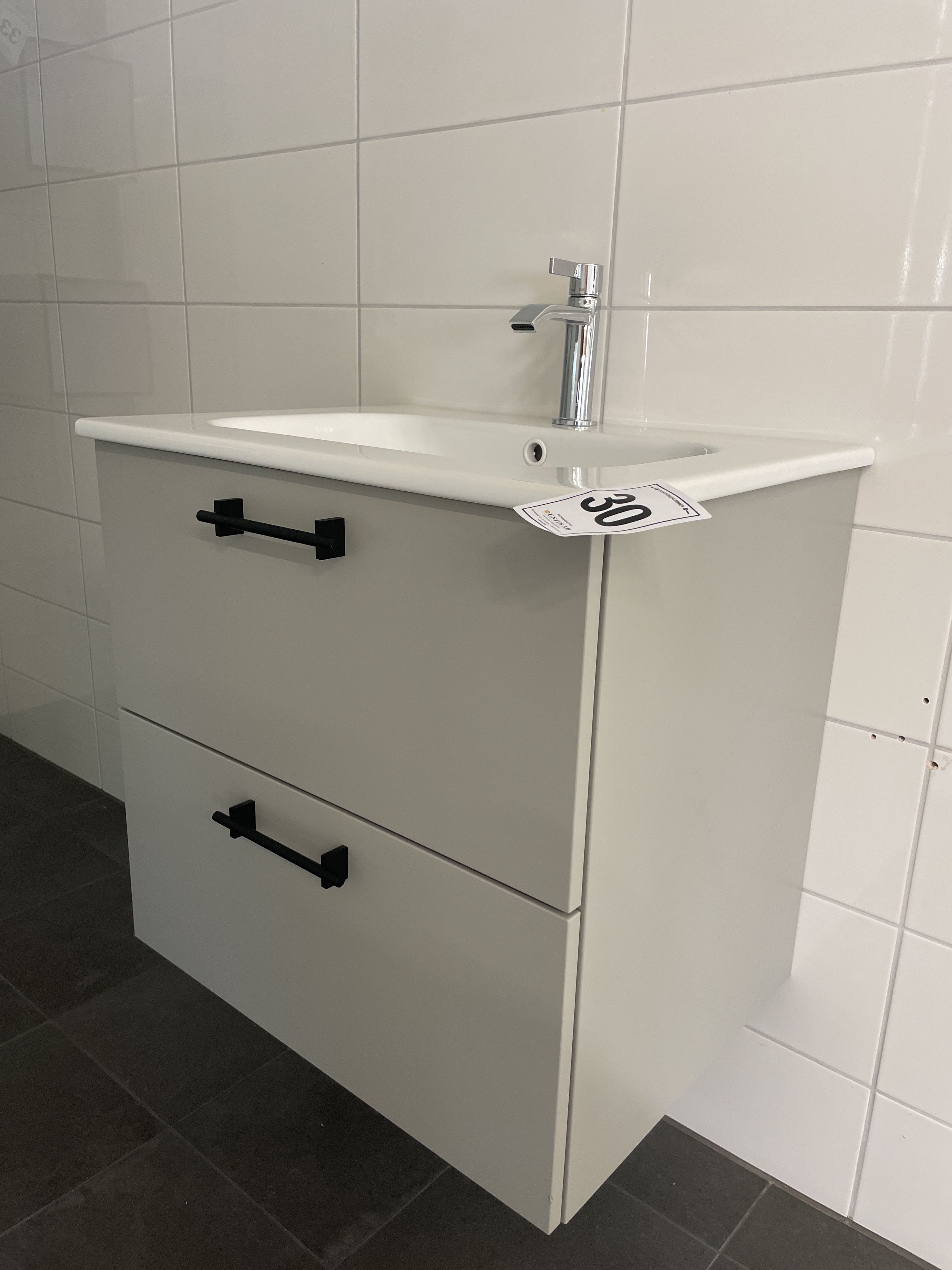 Kommod Haven H3/60 med porslins handfat - Units - Ledande på ...