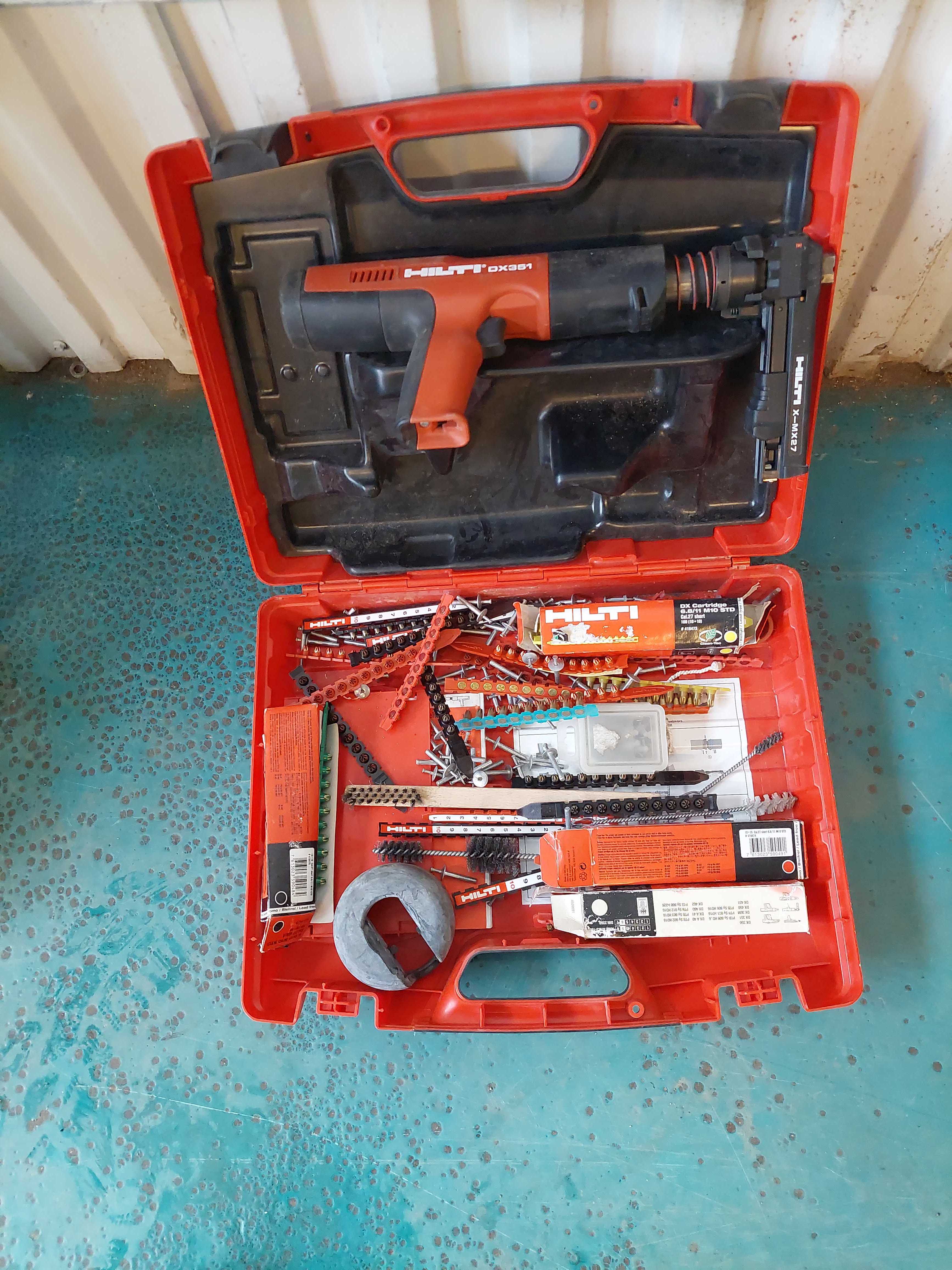 Bolt gun Hilti DX351 - PS Auction - We value the future - Largest in ...