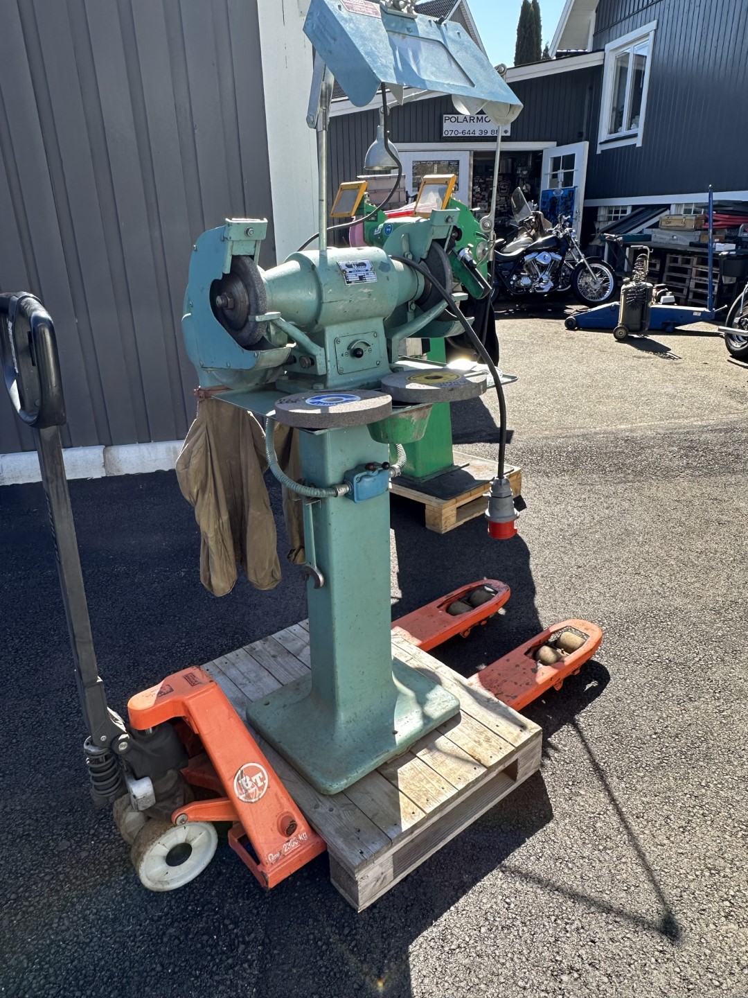 Column grinder Arboga E308 with extraction - PS Auction - We value the ...