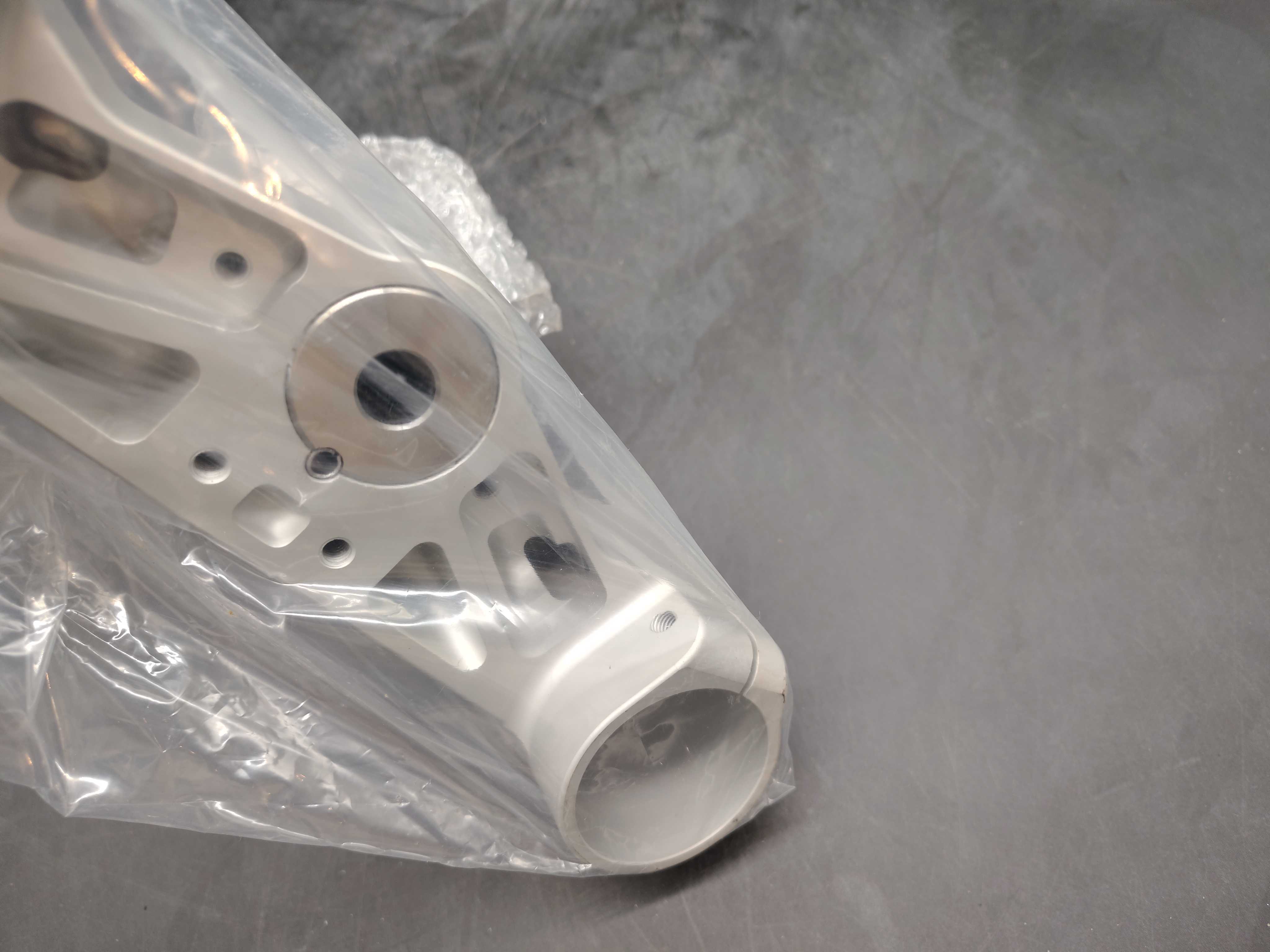 Trippelklämma, 2 st, förstärkt stål, för Cake Ösa, passar 490 ...