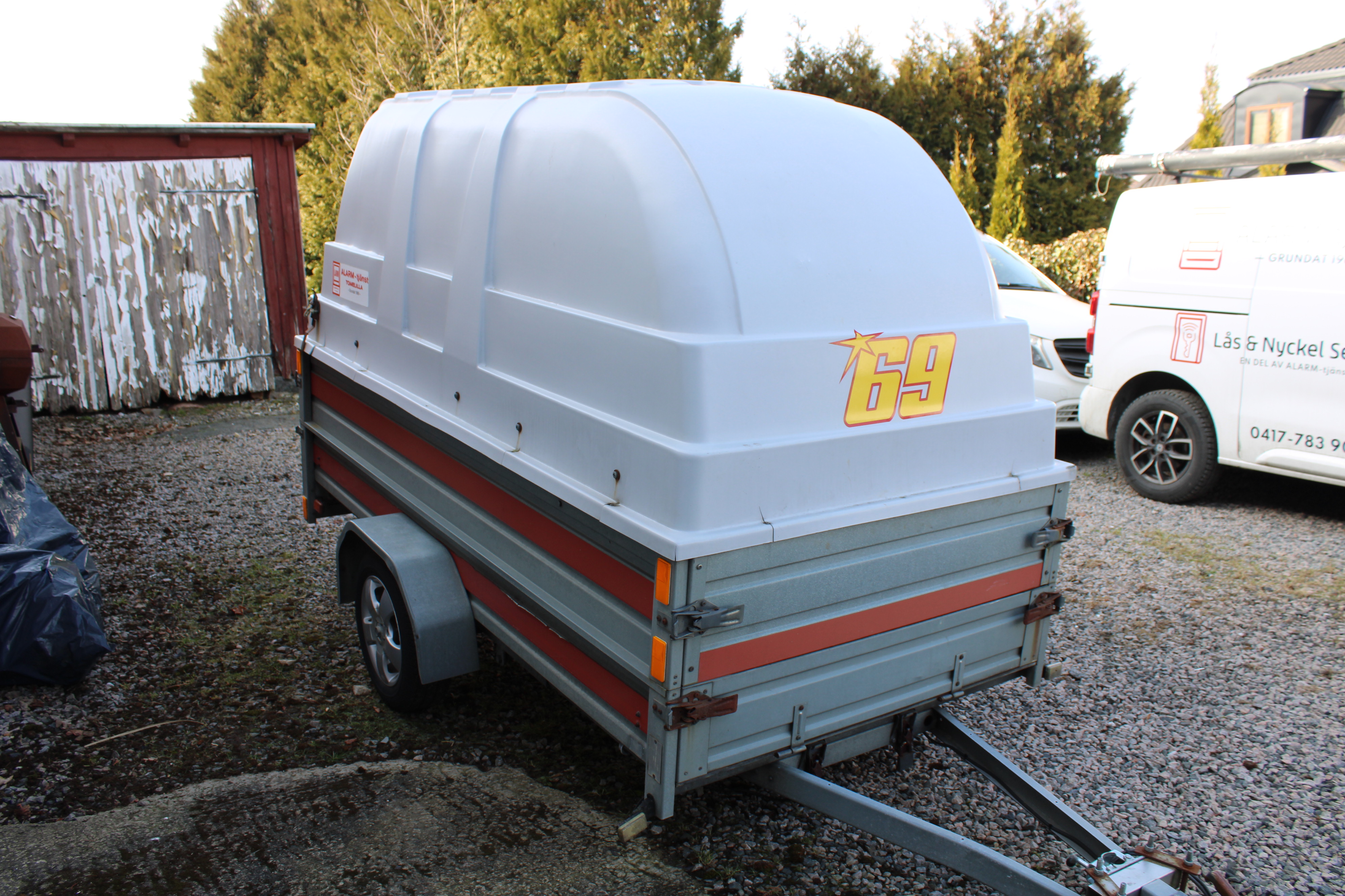 EU-trailer med kåpa Tiki-Trailer C265 2004 - Auktioner online ...