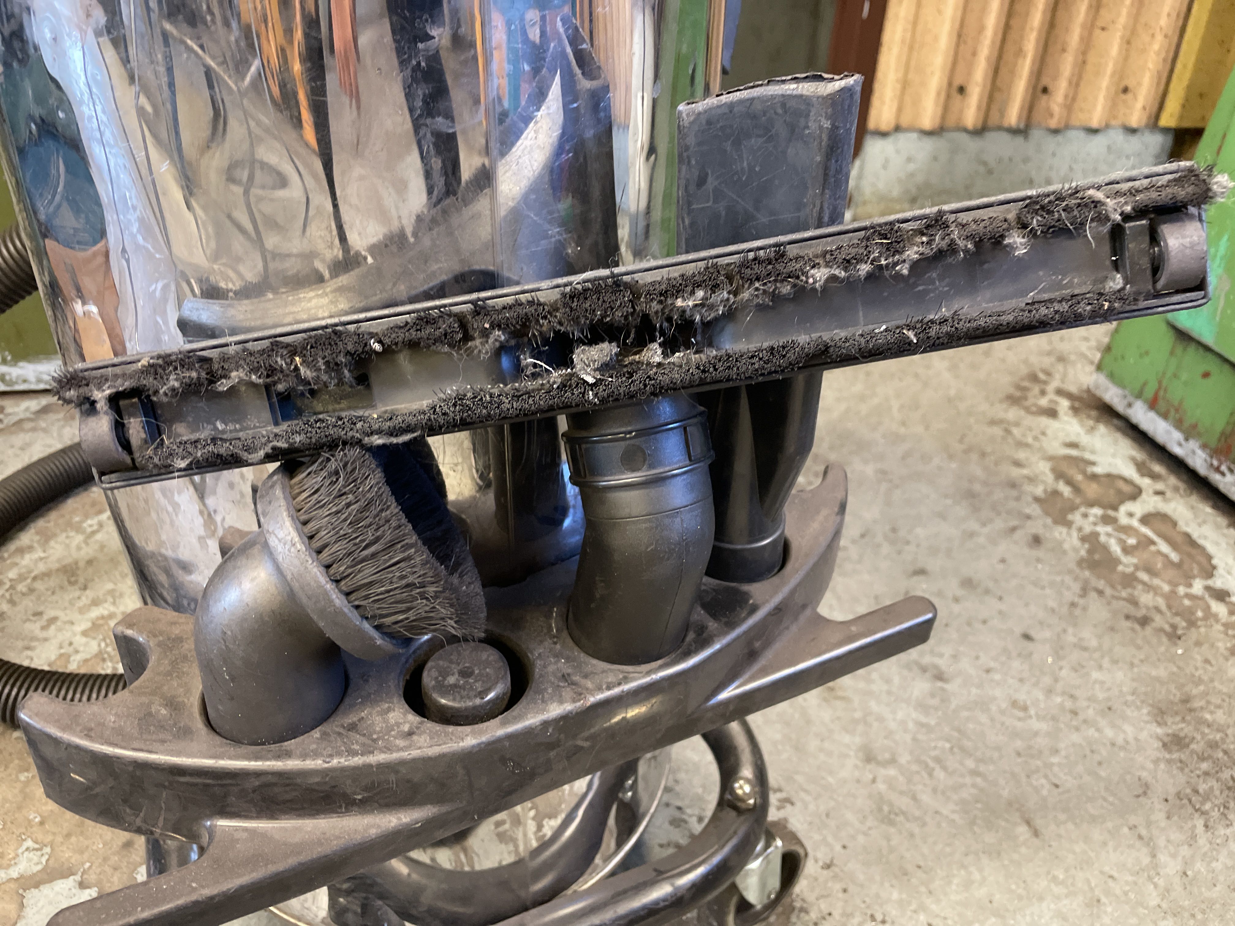Industrial vacuum cleaner TRON POWER HP 1.5 - PS Auction - We value the ...