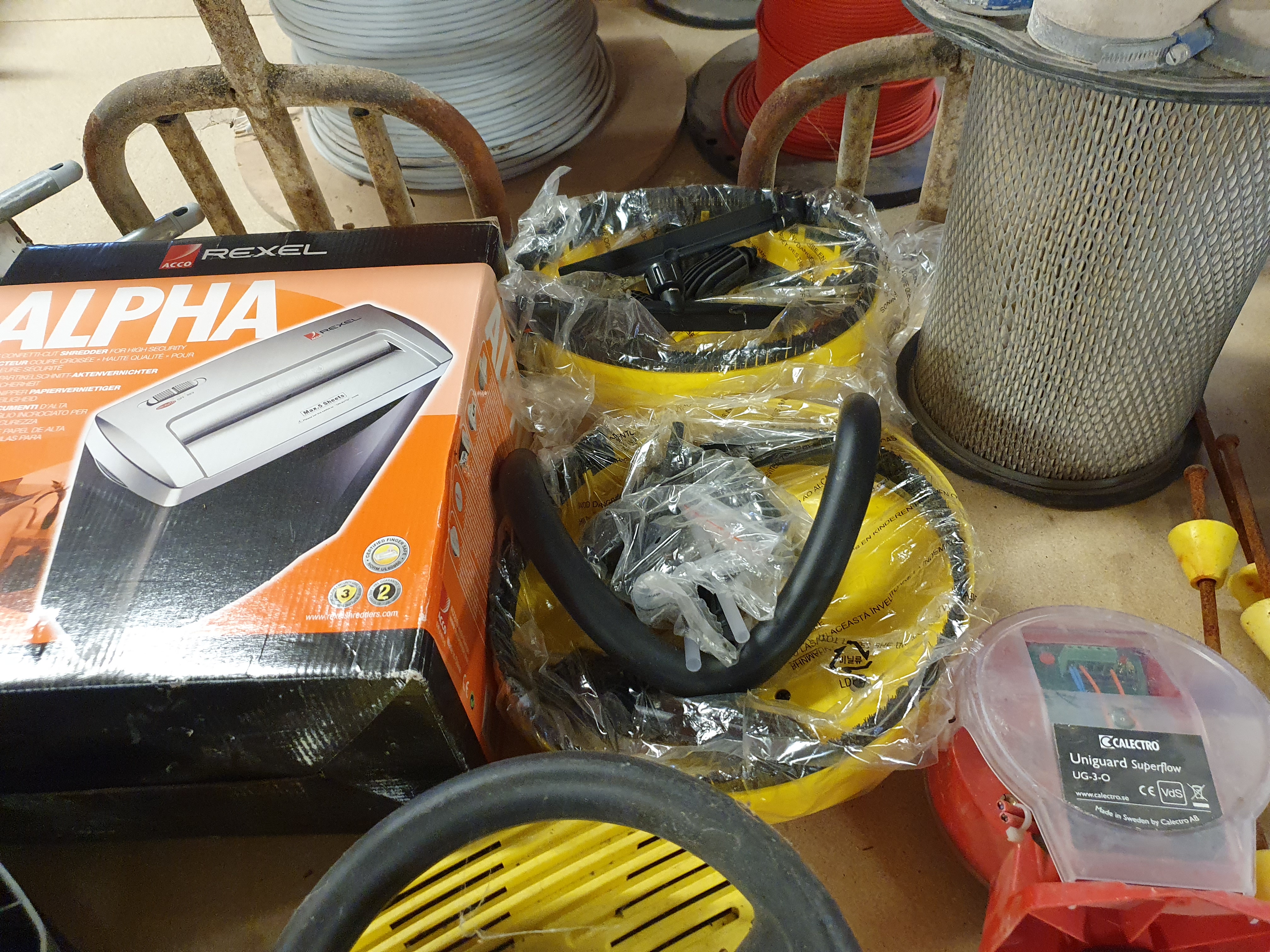 Byggmaterial, verktyg - stor uppsättning nytt och begagnat - Auktioner online - Nätauktioner ...