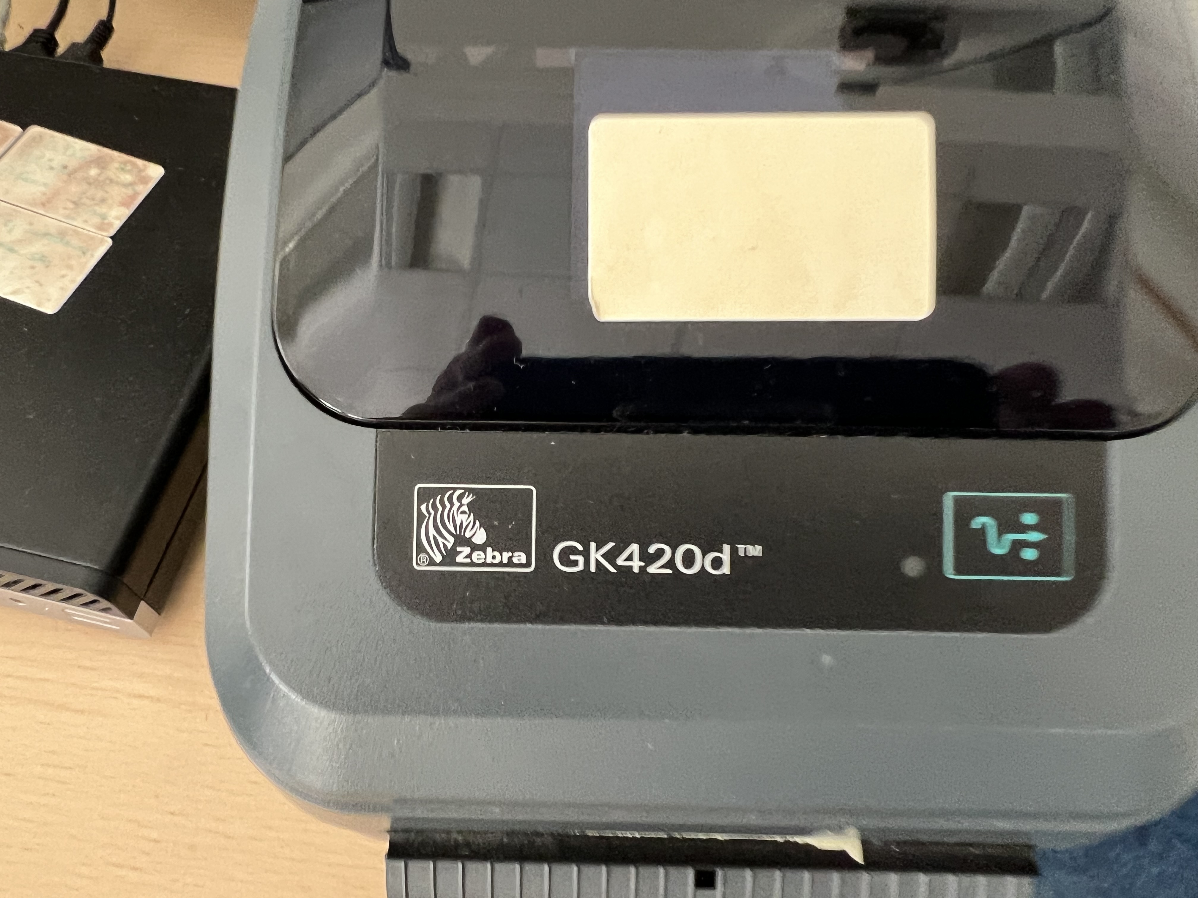 Computer, screen, keyboard and mouse and label printer - PS Auction ...