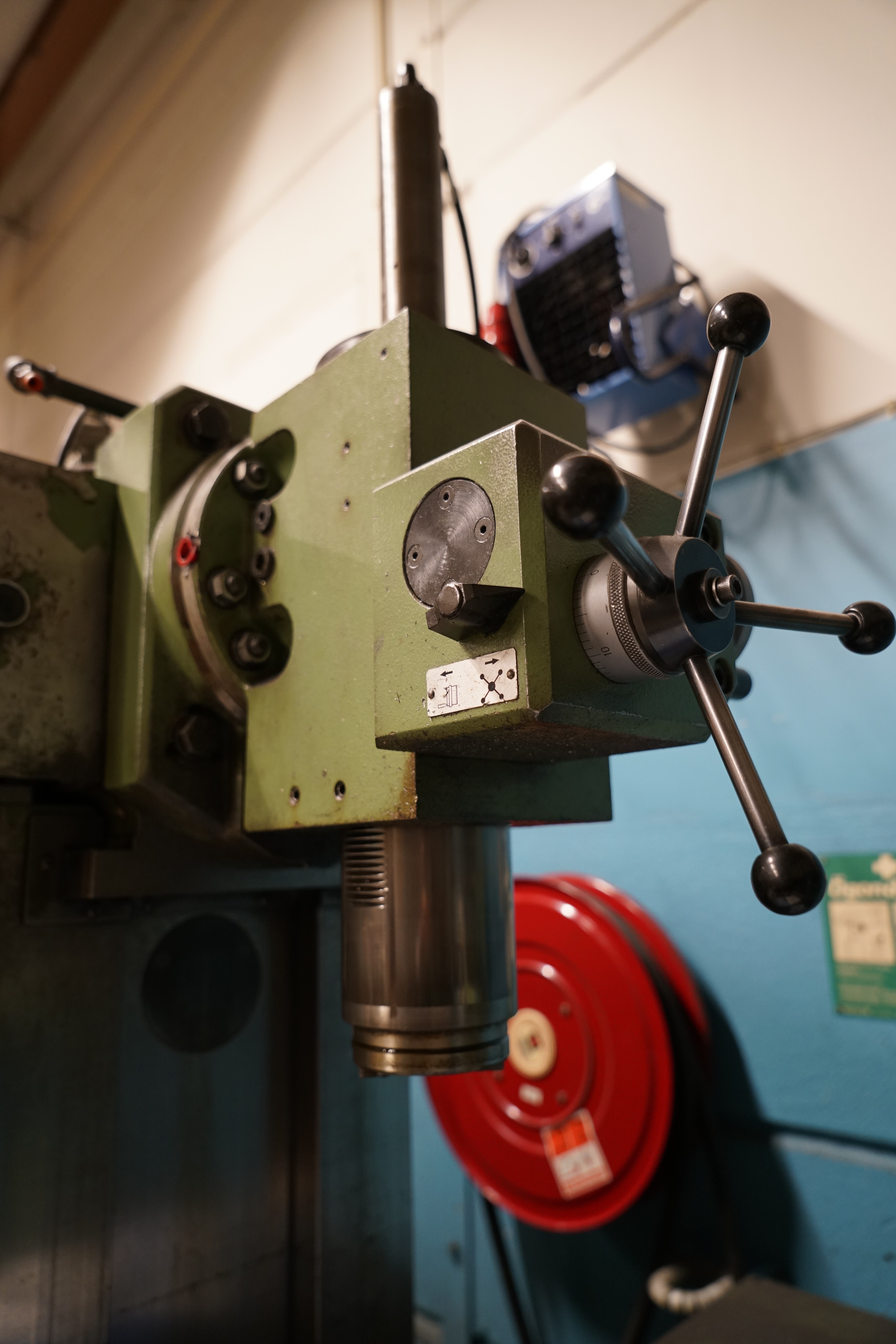 Mikron WF40C – Fräsmaskin med Heidenhain TNC145 - Auktioner online ...