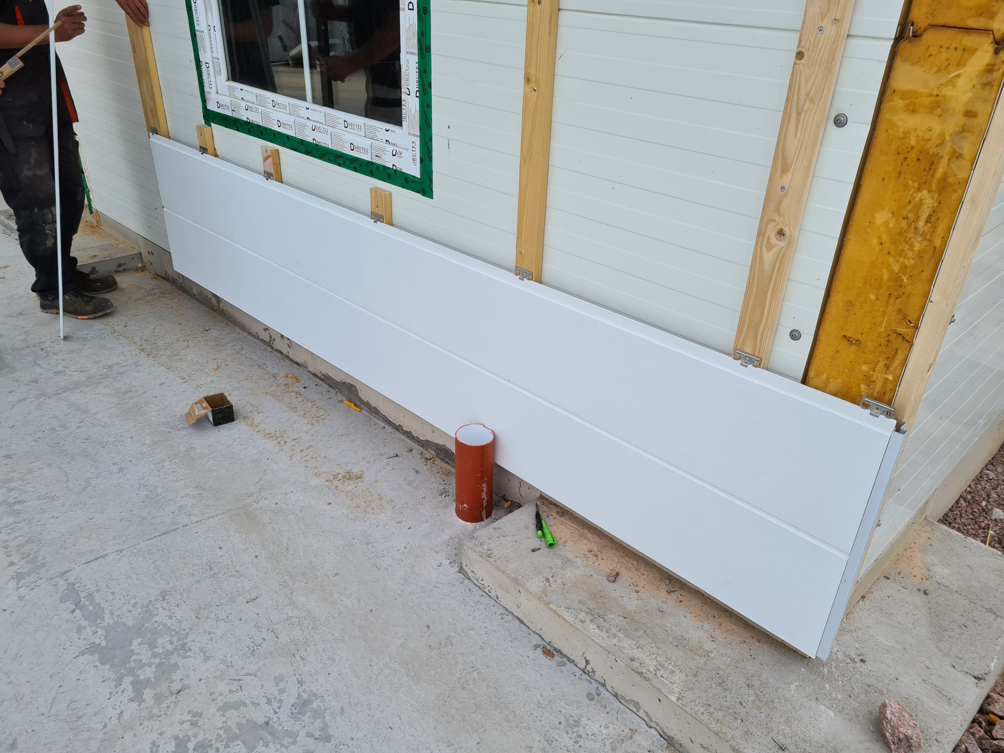 Fibercementskivor för fasad, 90st, ca 81m² - Auktioner online ...