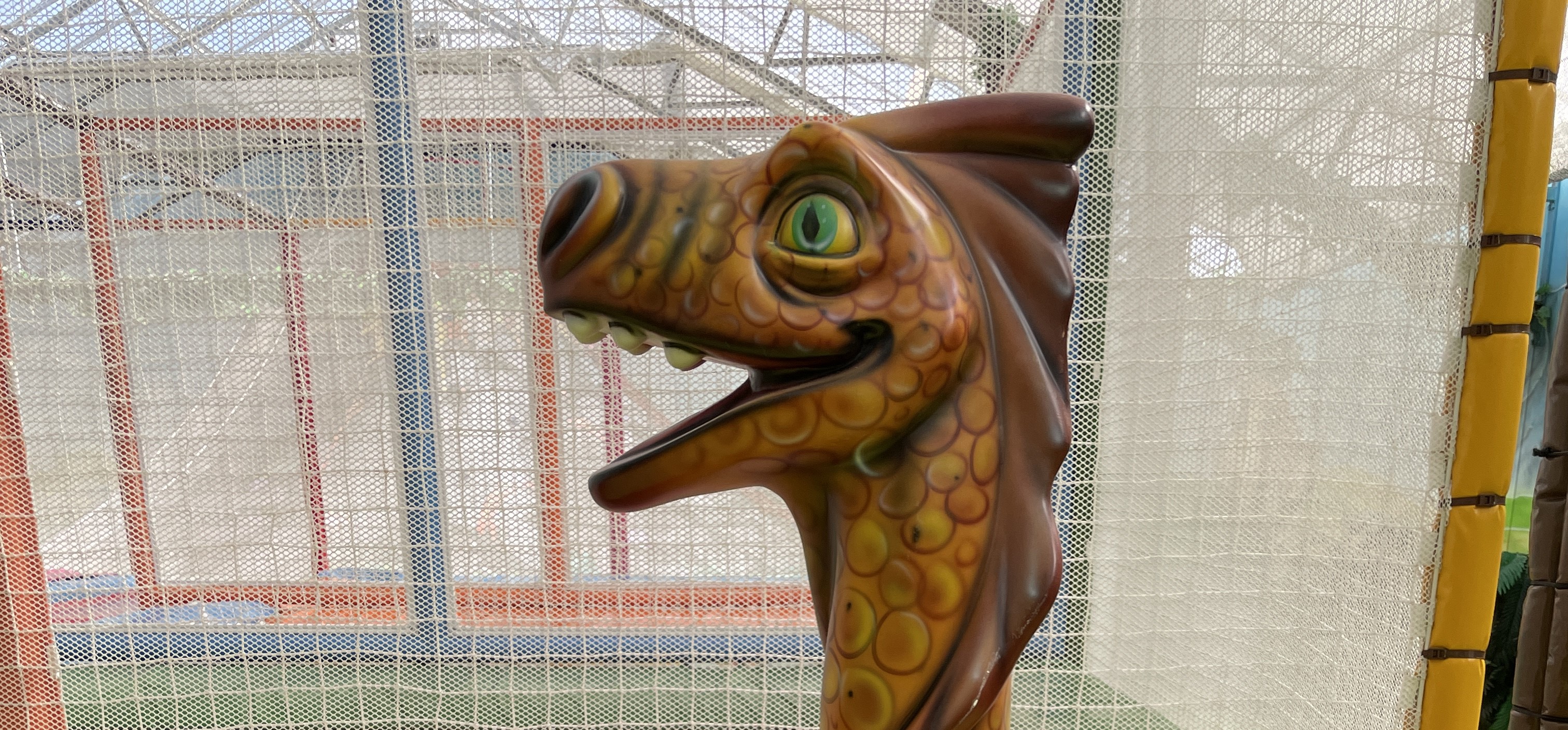 Dinosaur / Dragon Garbage can - PS Auction - We value the future ...