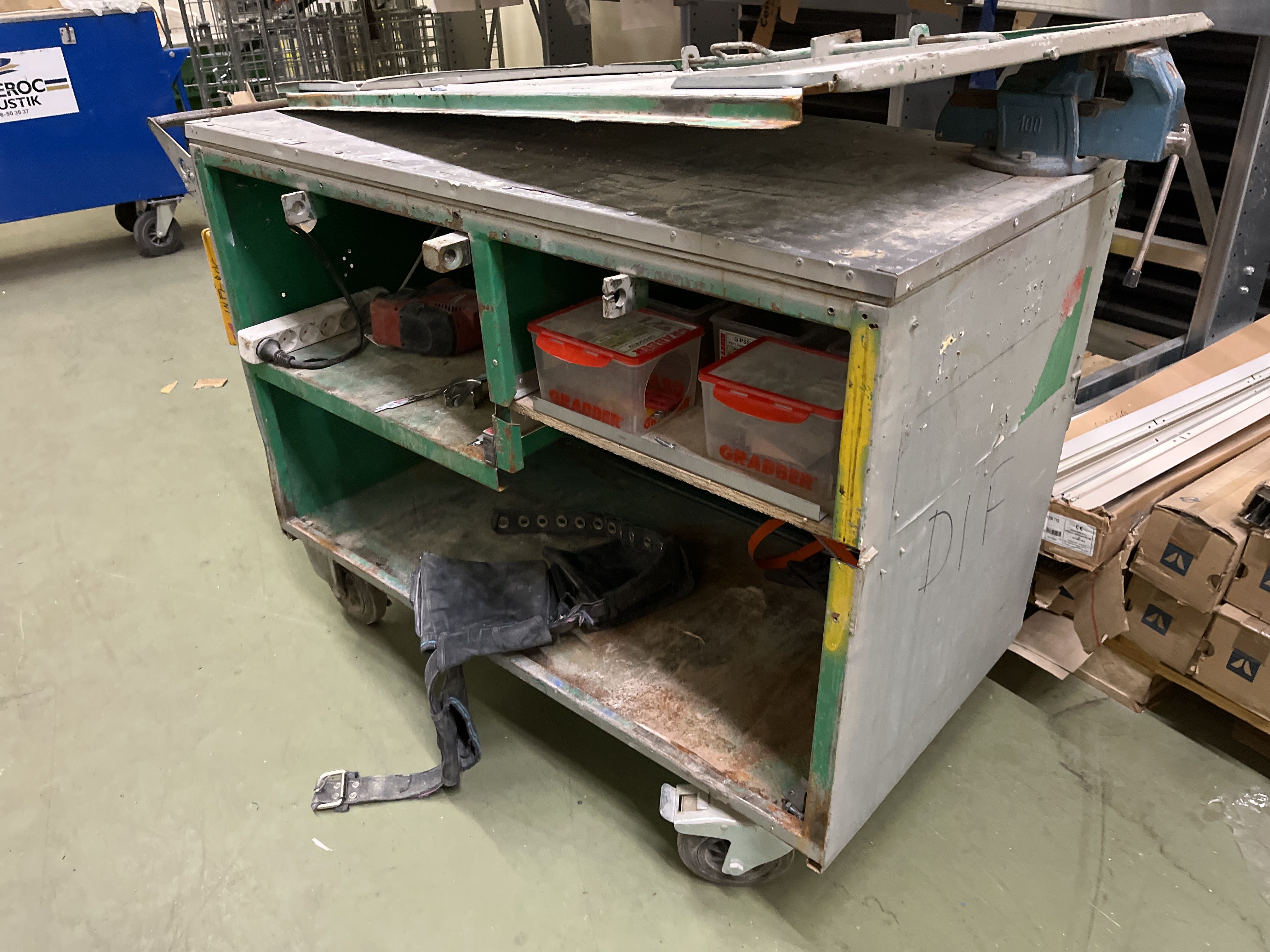 Rullvagn - Auktioner online - Nätauktioner & Konkursauktioner | PS Auction