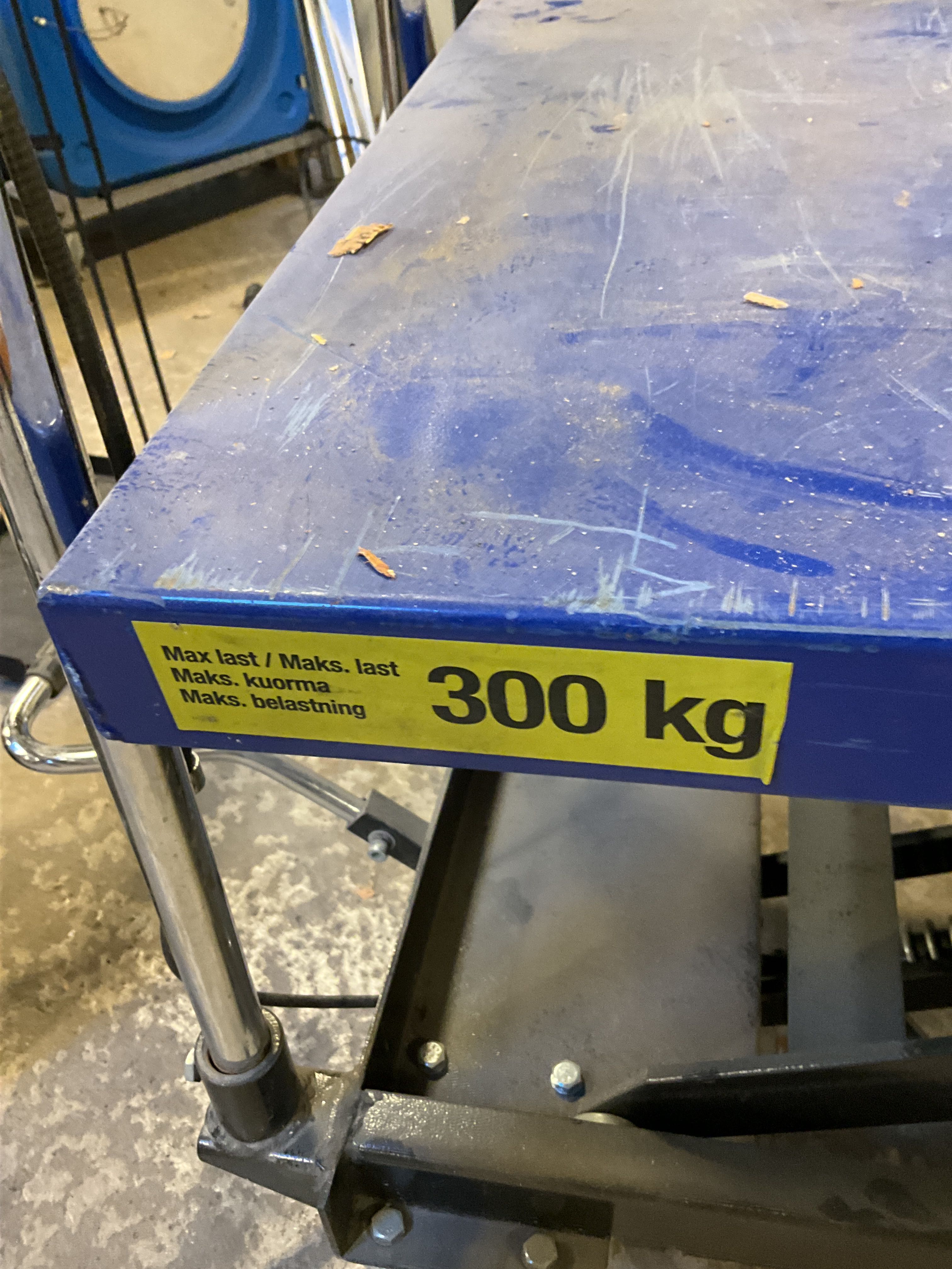 Lifting trolley - PS Auction - We value the future - Largest in net ...