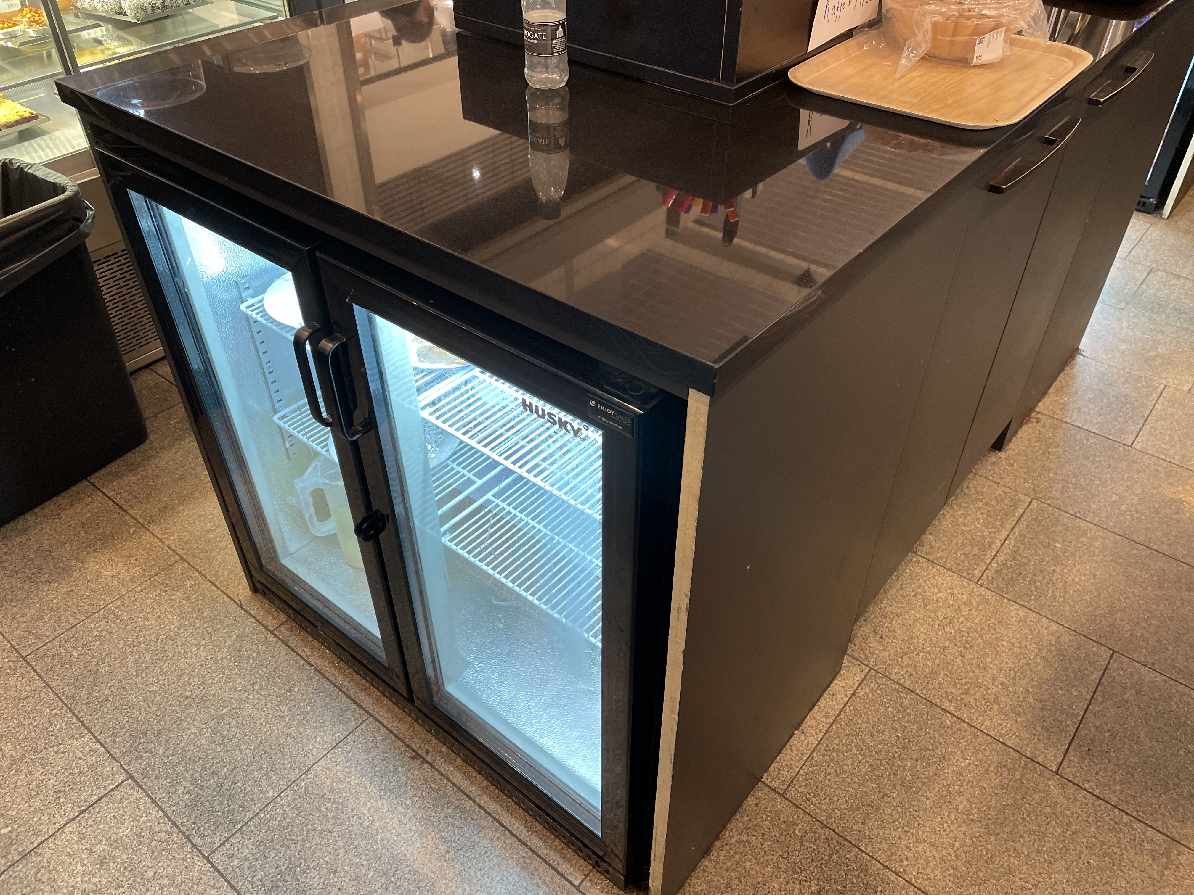 Workbench with sink - PS Auction - We value the future - Largest in net ...