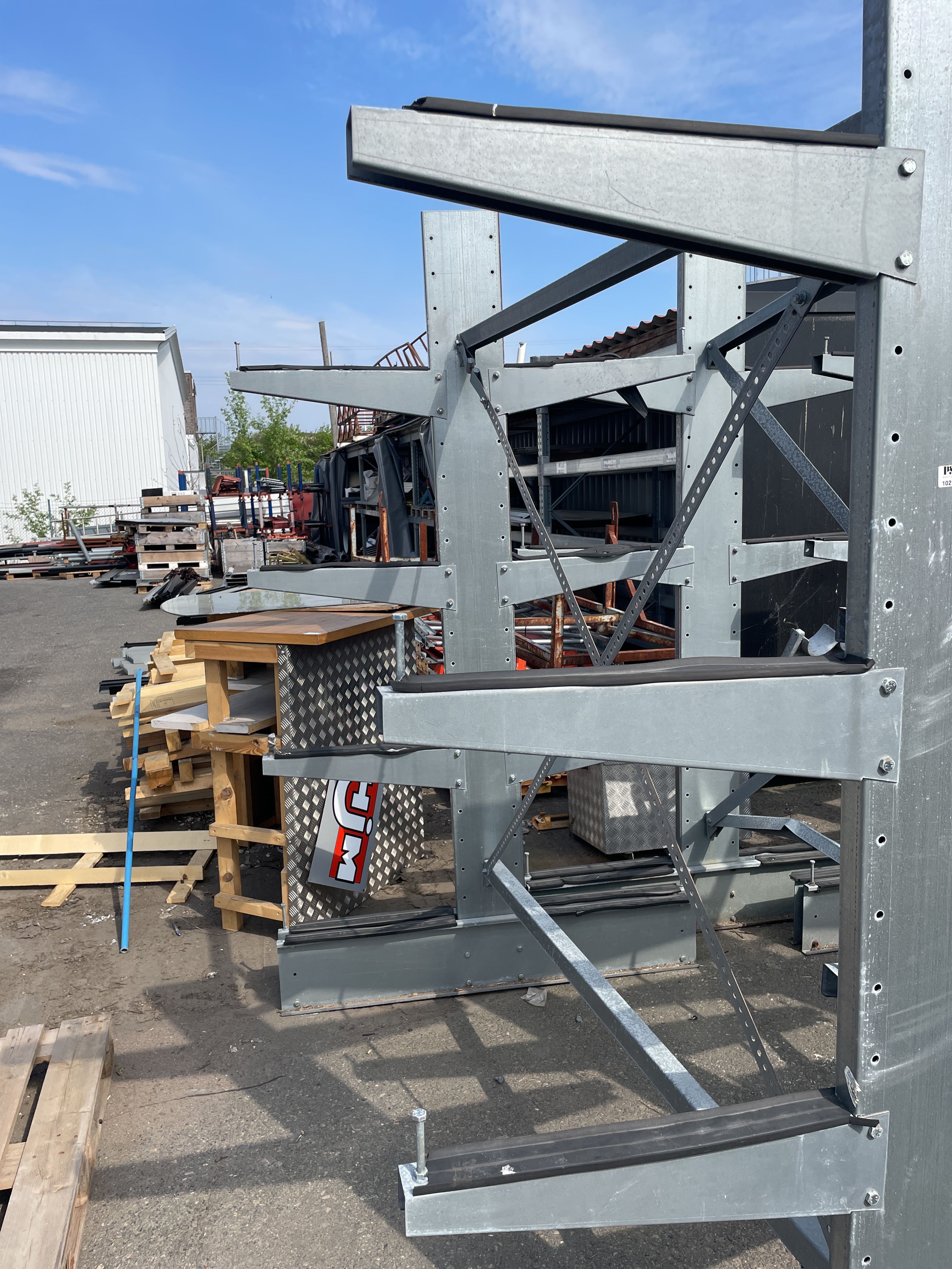 Double branch stand - PS Auction - We value the future - Largest in net ...