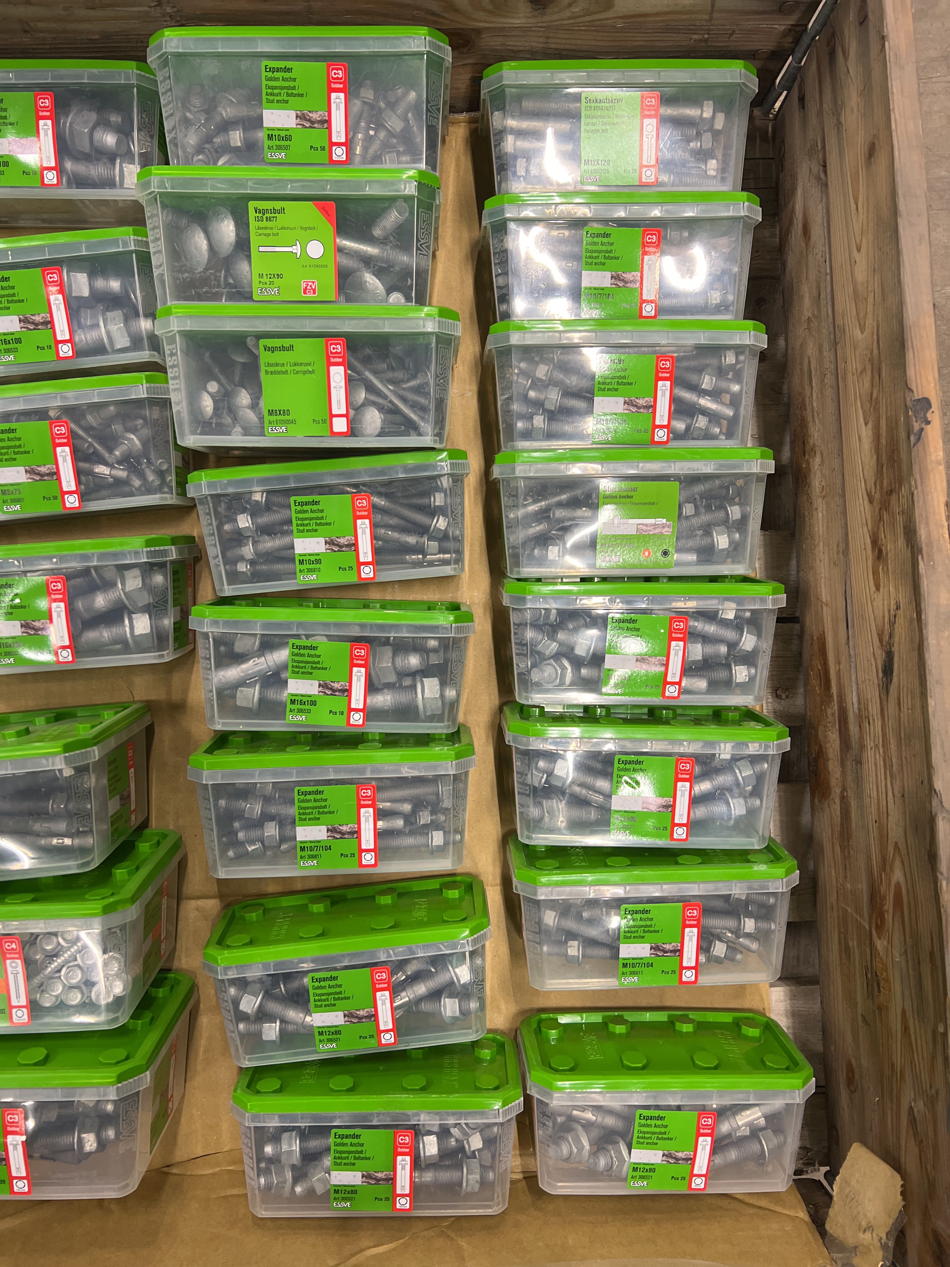 38 st Förpackningar Expander, expanderskruv & betongskruv, Essve ...