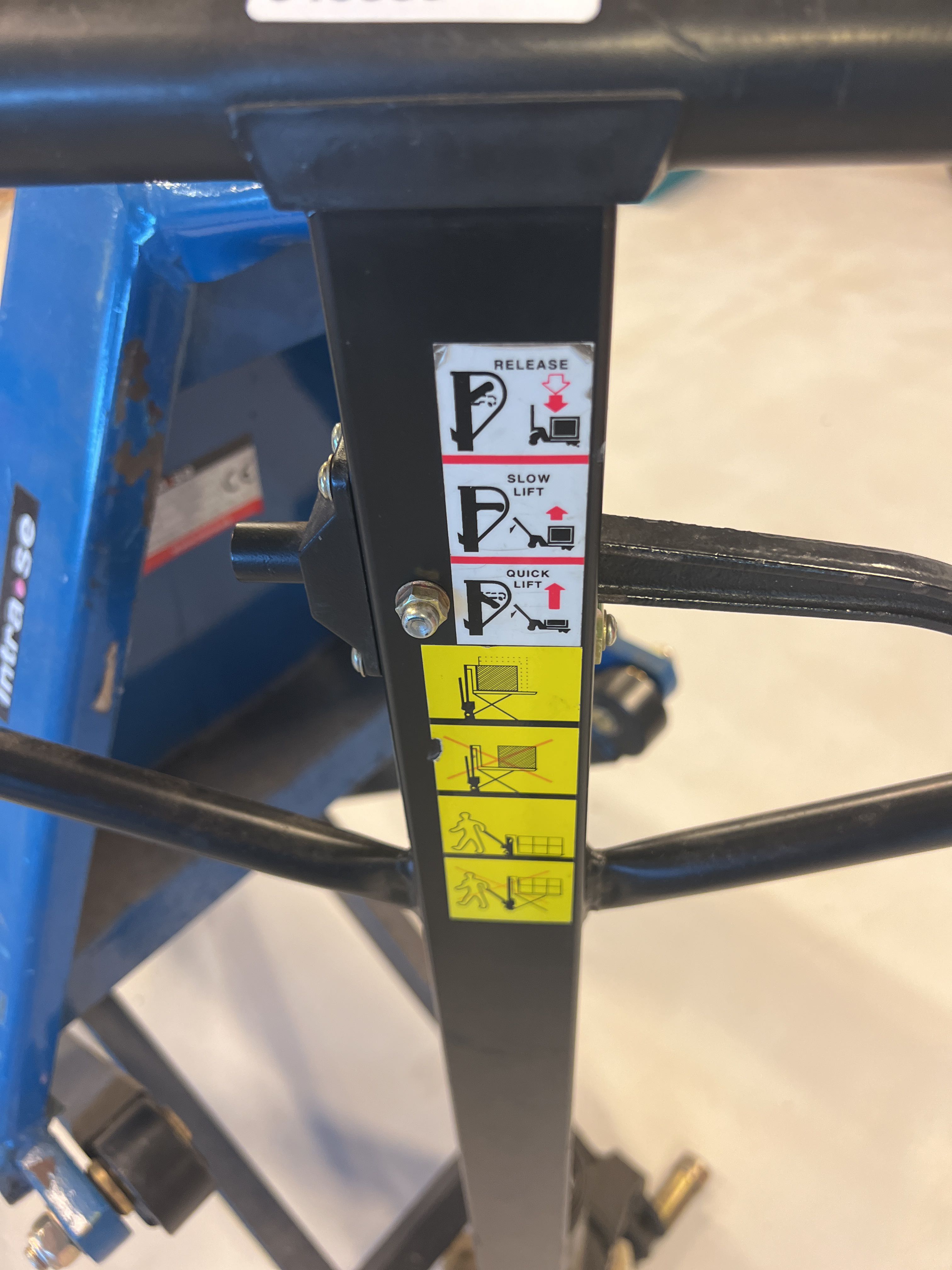 High-lift pallet truck Intra 1 ton - PS Auction - We value the future ...