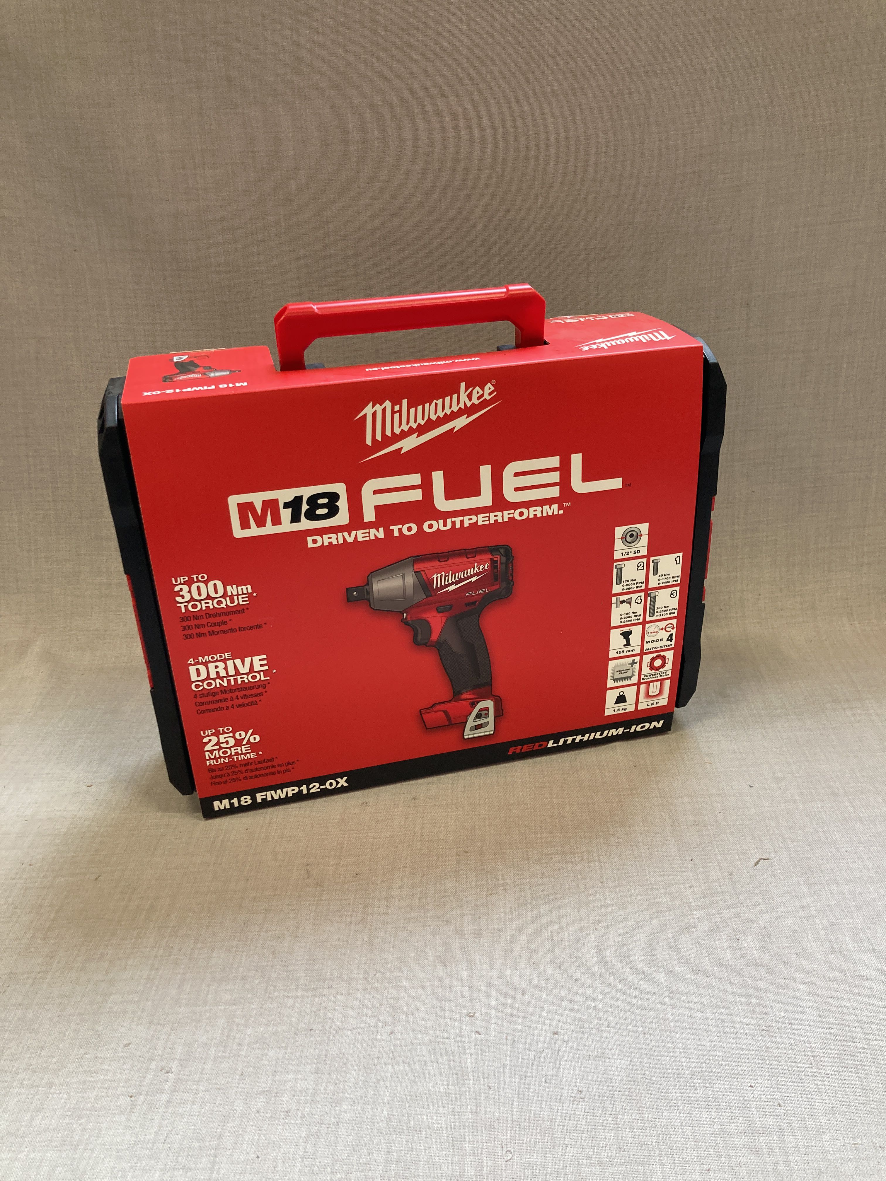 Nutrunner Milwaukee M18 FHIWF12-0X - PS Auction - We value the future ...