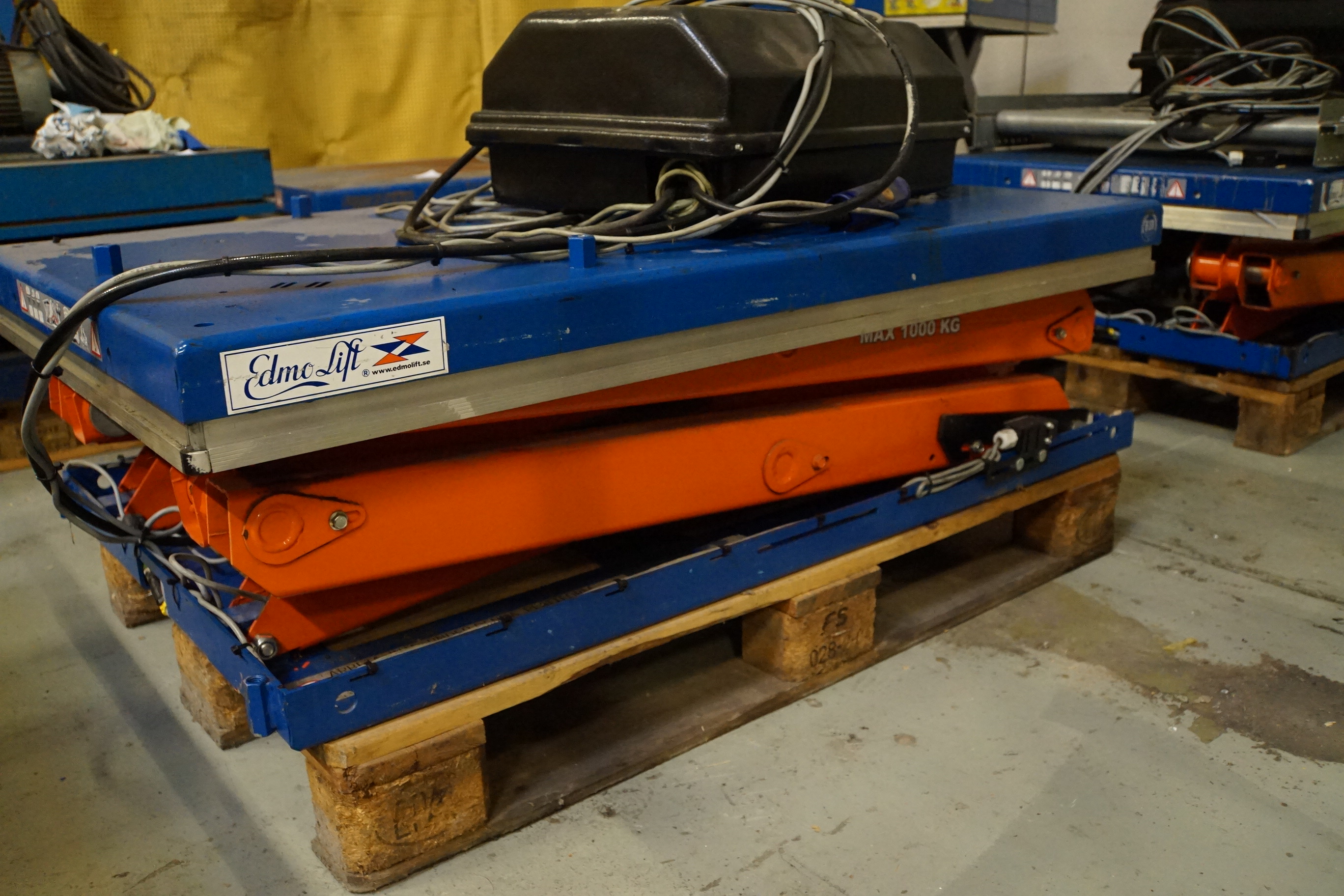 Lifting table "Edmo lift 1000Kg" - PS Auction - We value the future ...