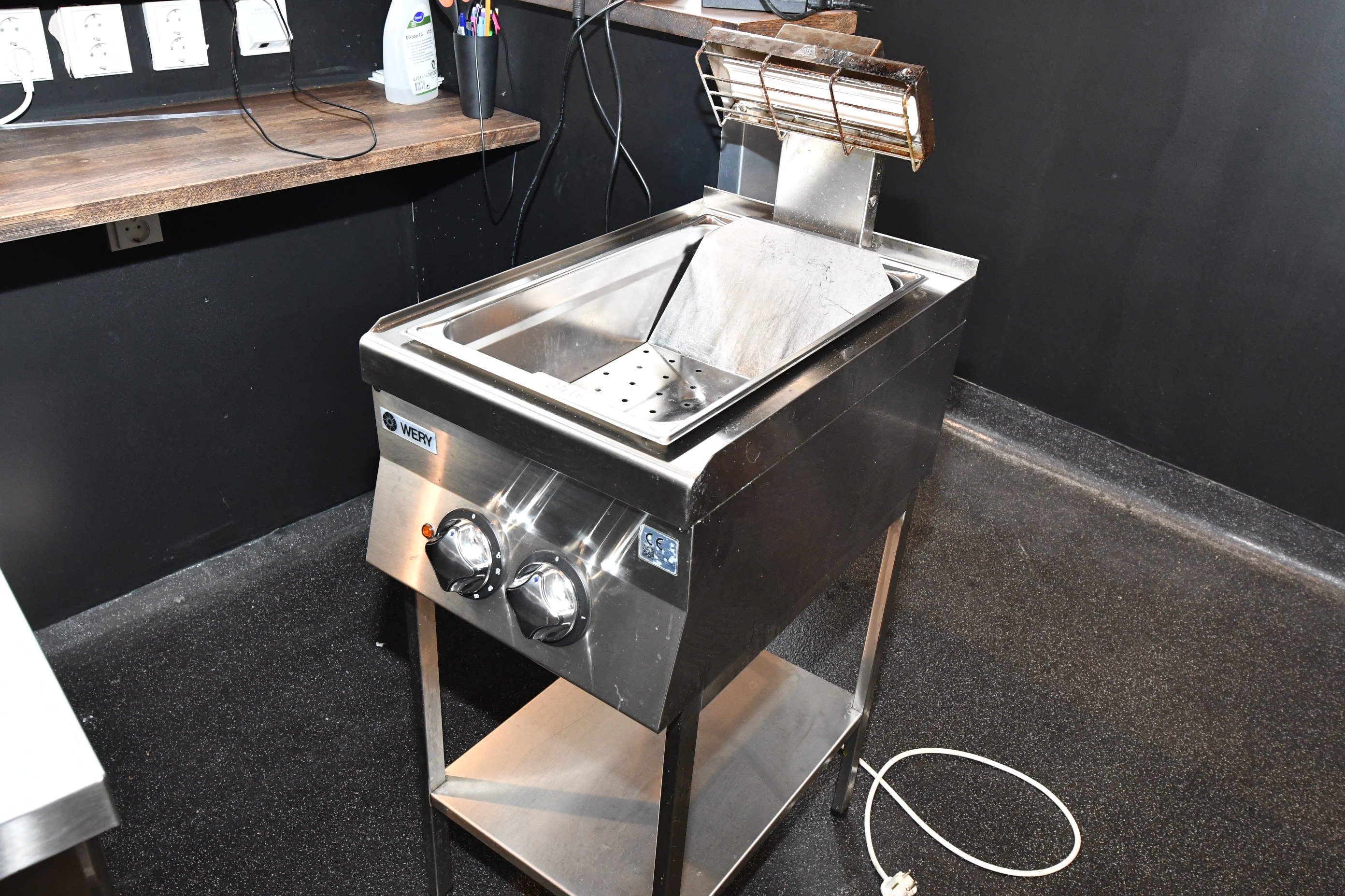 French fries heater WERY #2 SP64E - PS Auction - We value the future ...