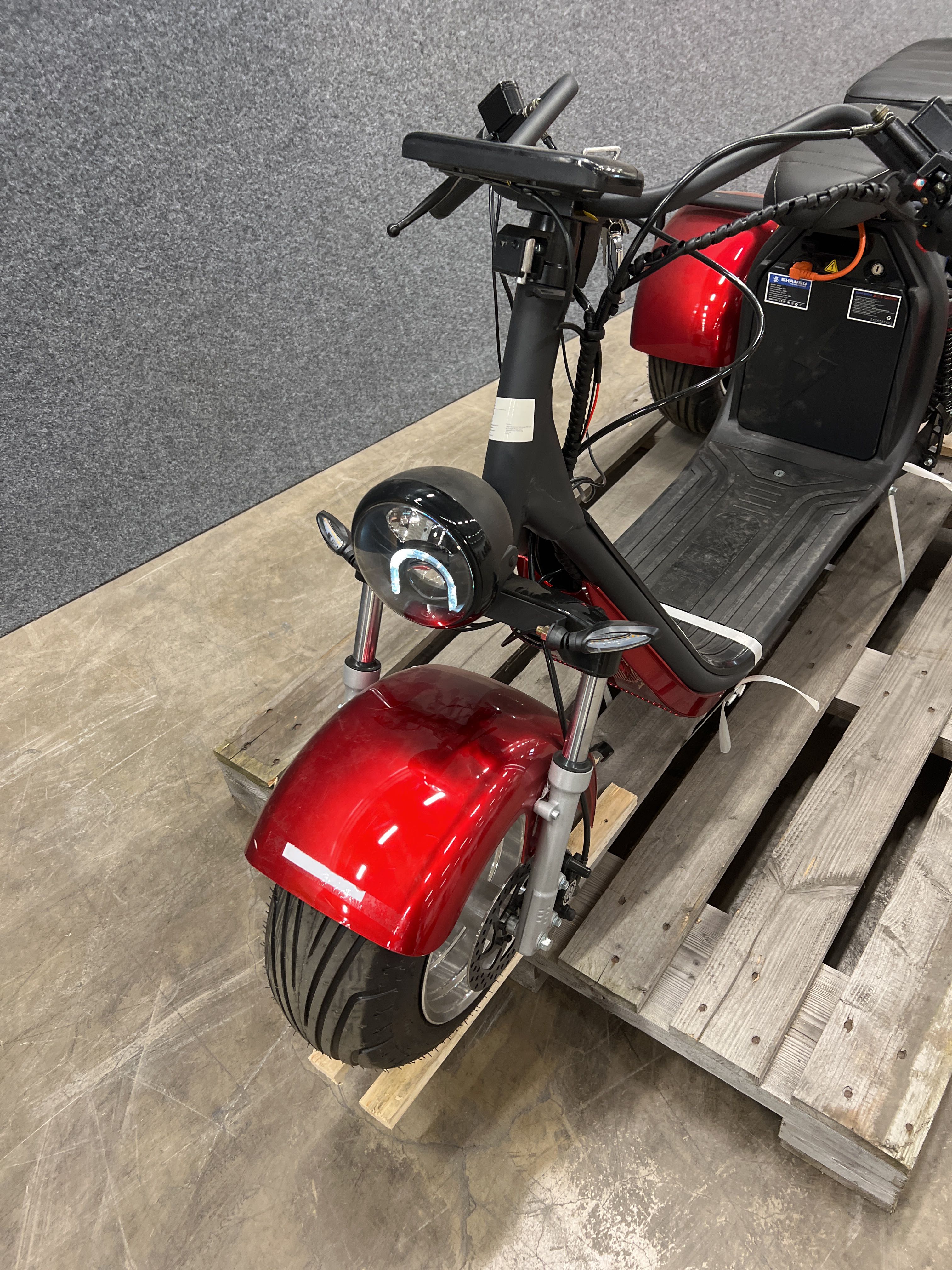 Elscooter Trehjuling - Röd 2000W - Auktioner online - Nätauktioner ...