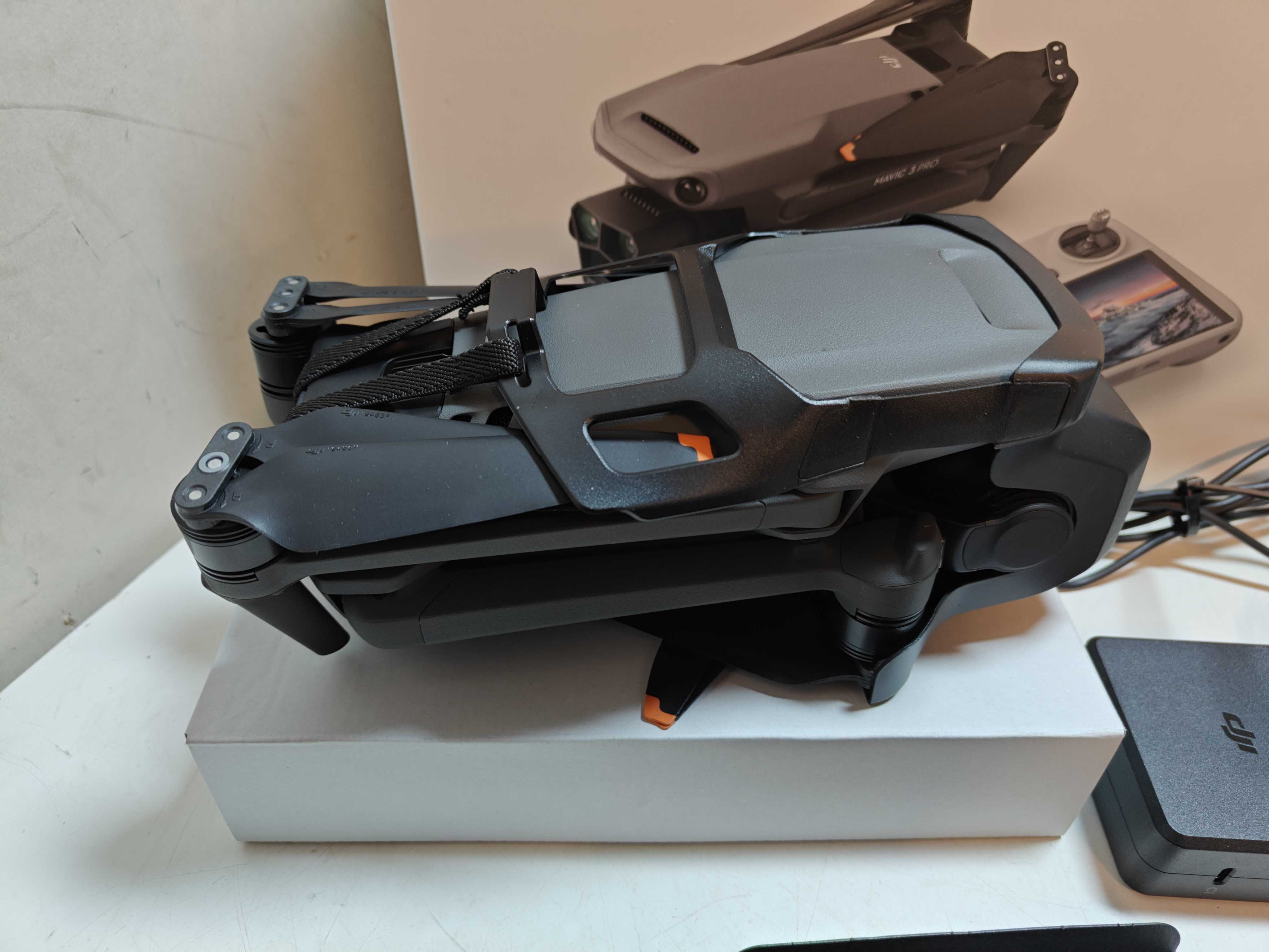 Drone DJI Mavic 3 pro Fly More - PS Auction - We value the future ...