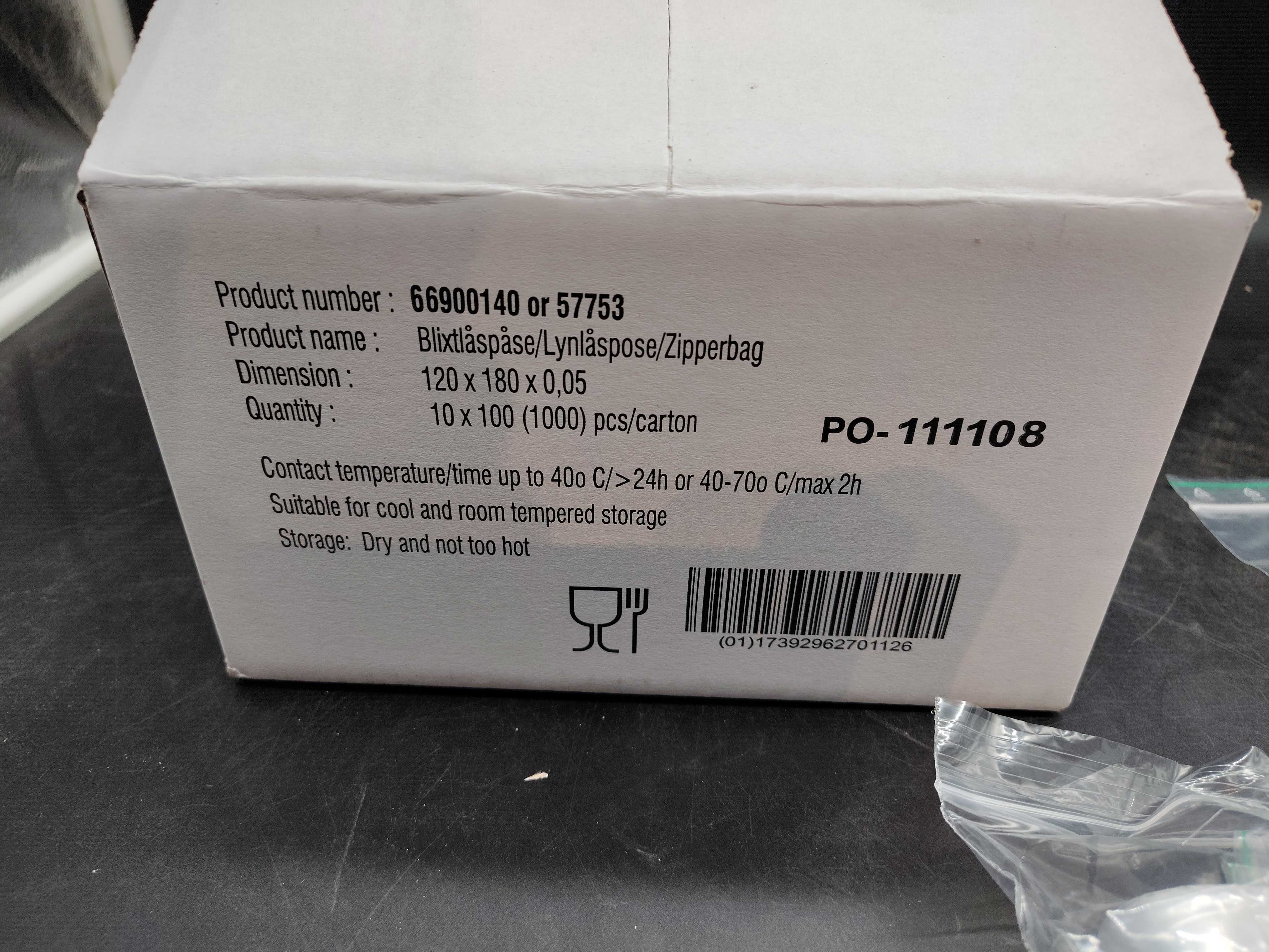 Blixtlåspåse, 4 st 1000-pack, utan skrivfält (120x180x0,05) - Auktioner ...