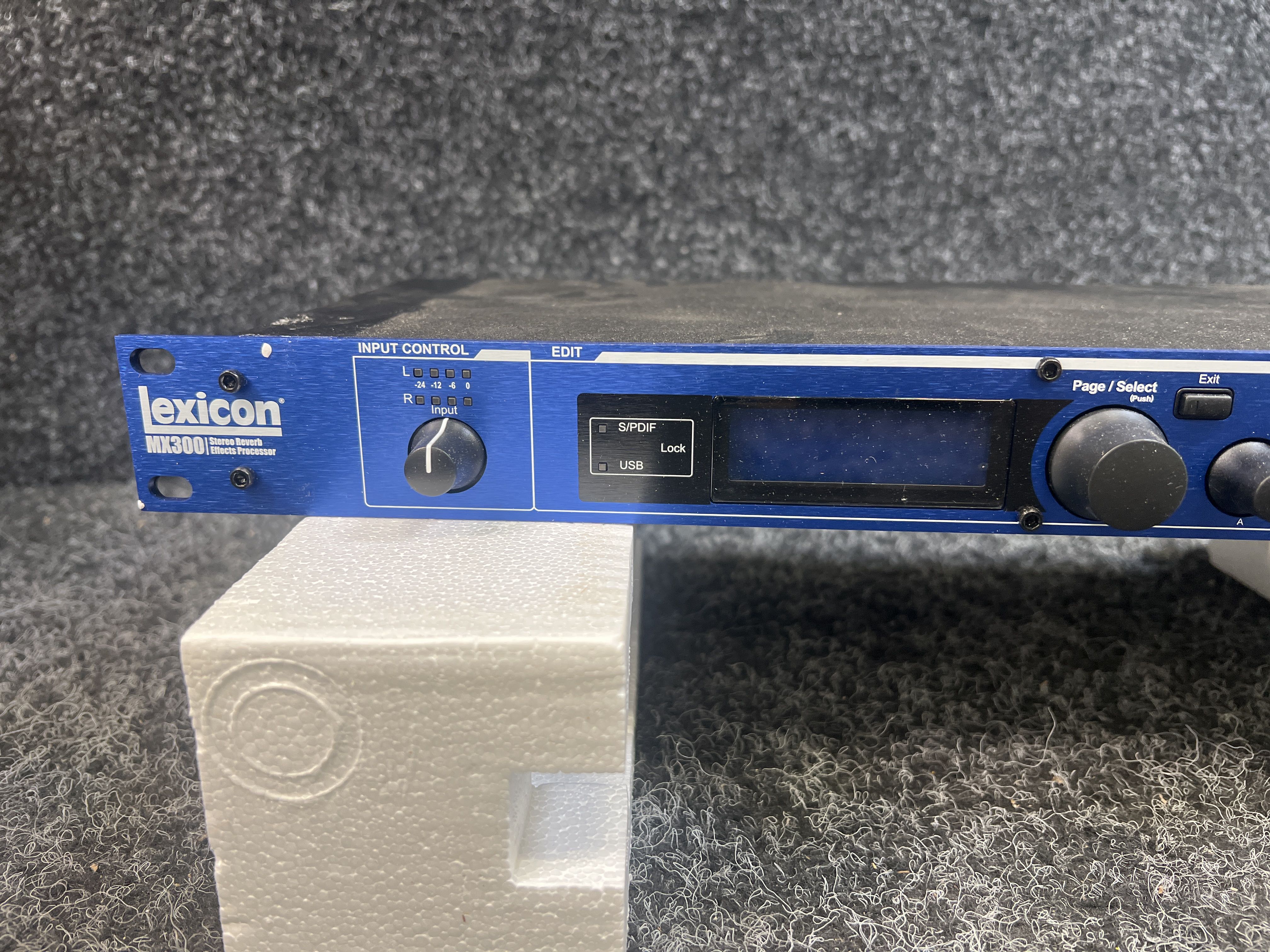 Lexicon MX300 Stereo Reverb Effects Processor - Auktioner online ...