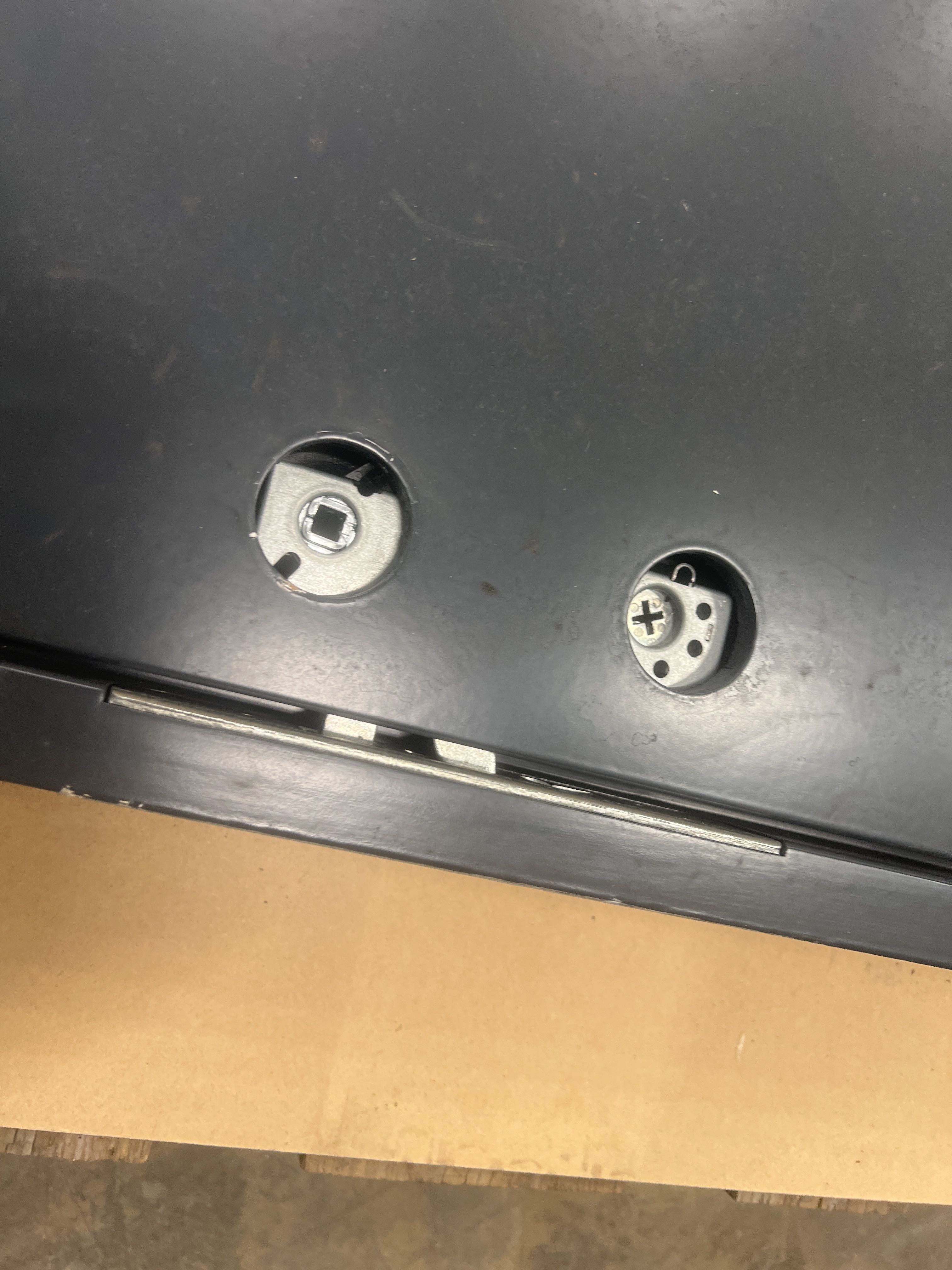 Front door Diplomat 21x10 Left-hinged - PS Auction - We value the ...