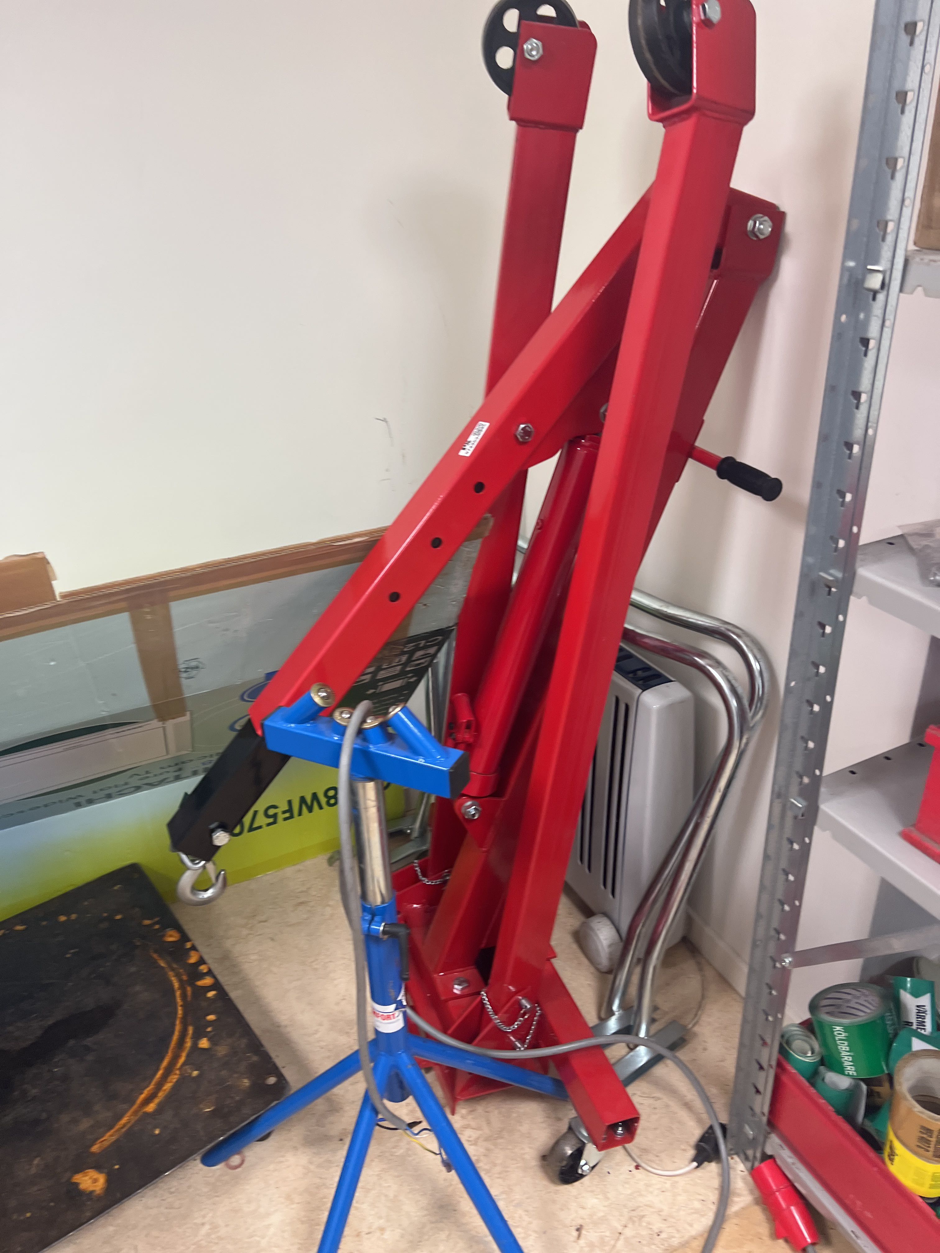 Motorlyft, ställning, rullplatta - Auktioner online - Nätauktioner ...