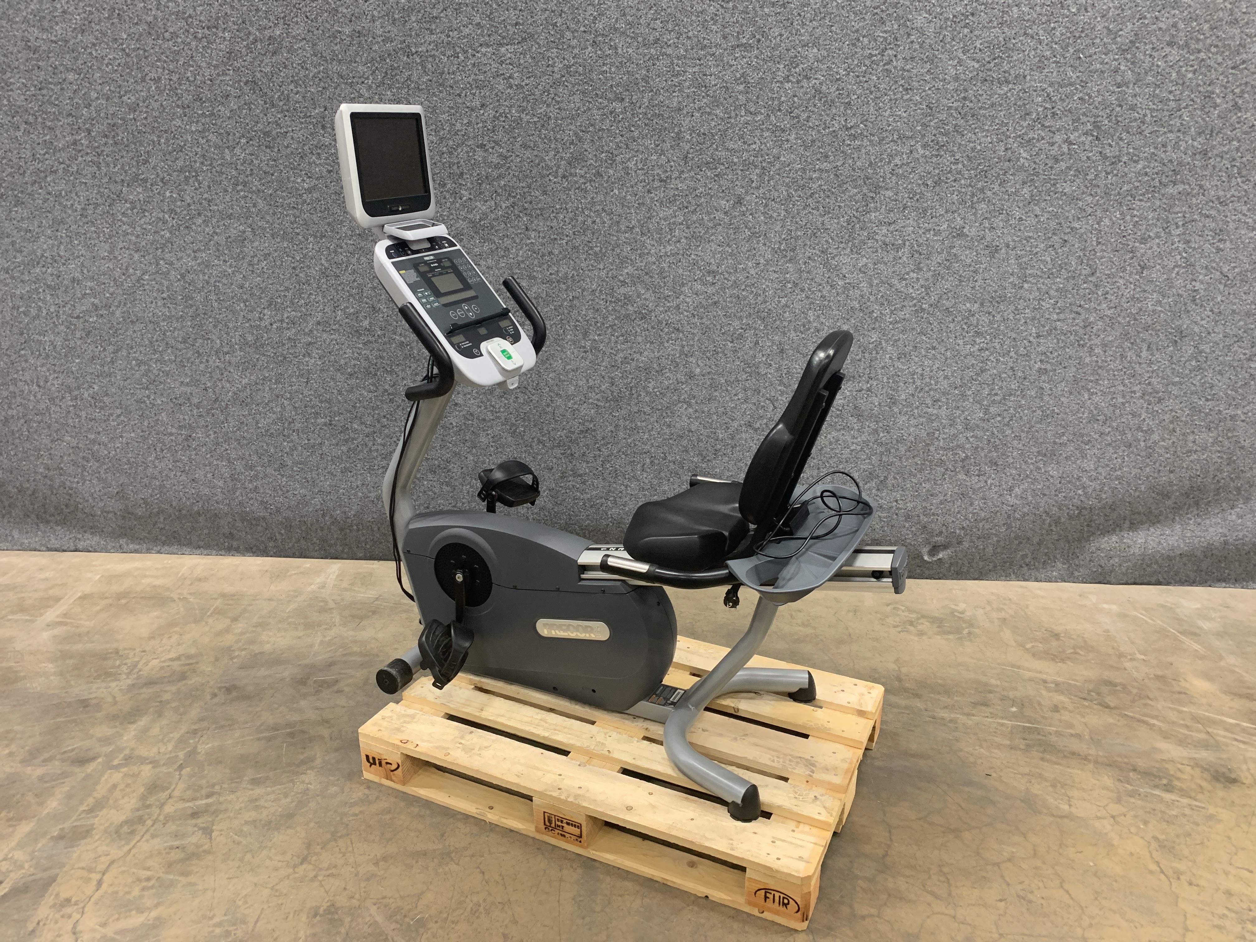 Recumbent exercise bike Precor C842i/C846i - PS Auction - We value the ...