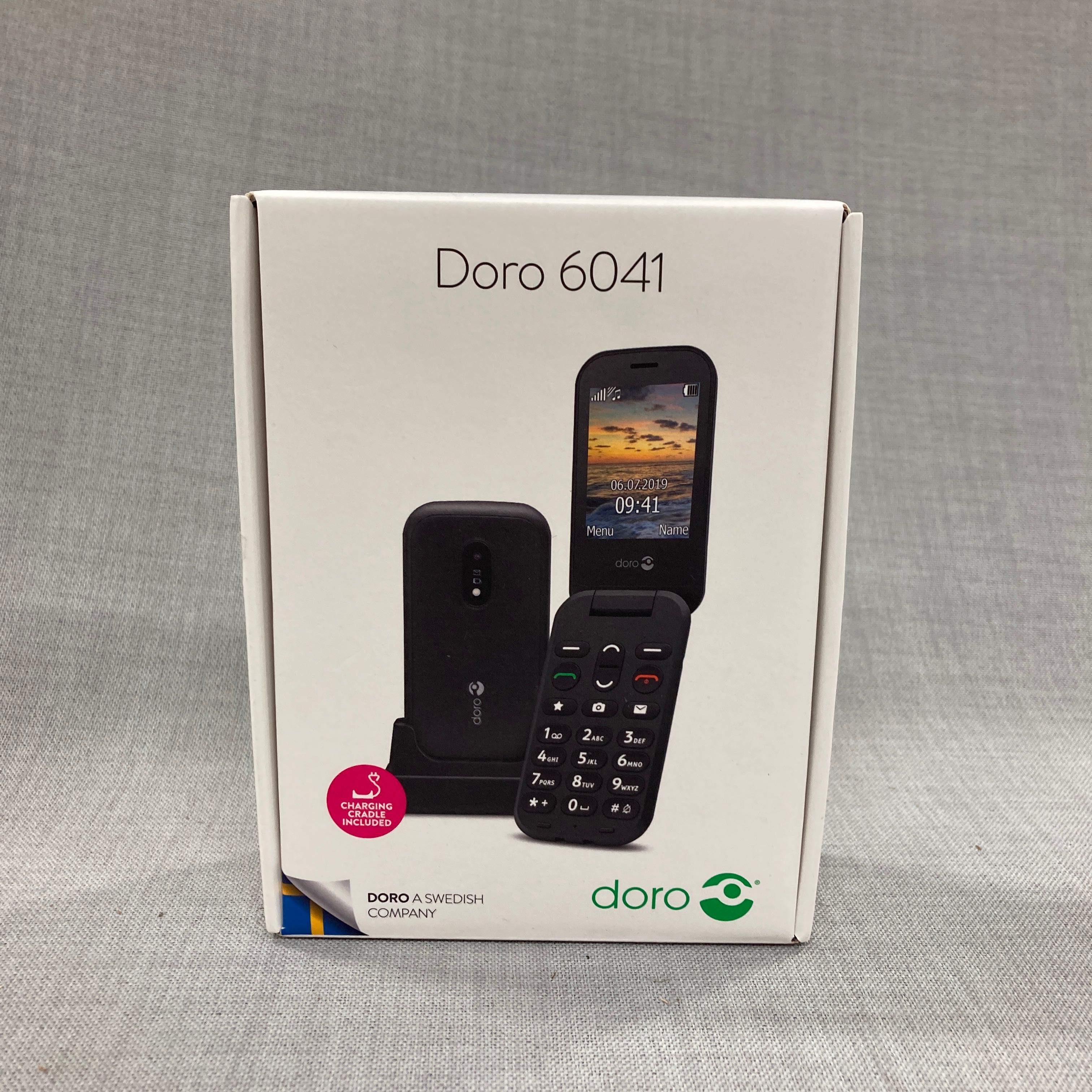 Mobiltelefon Doro 6041 Red/White - Auktioner online - Nätauktioner ...