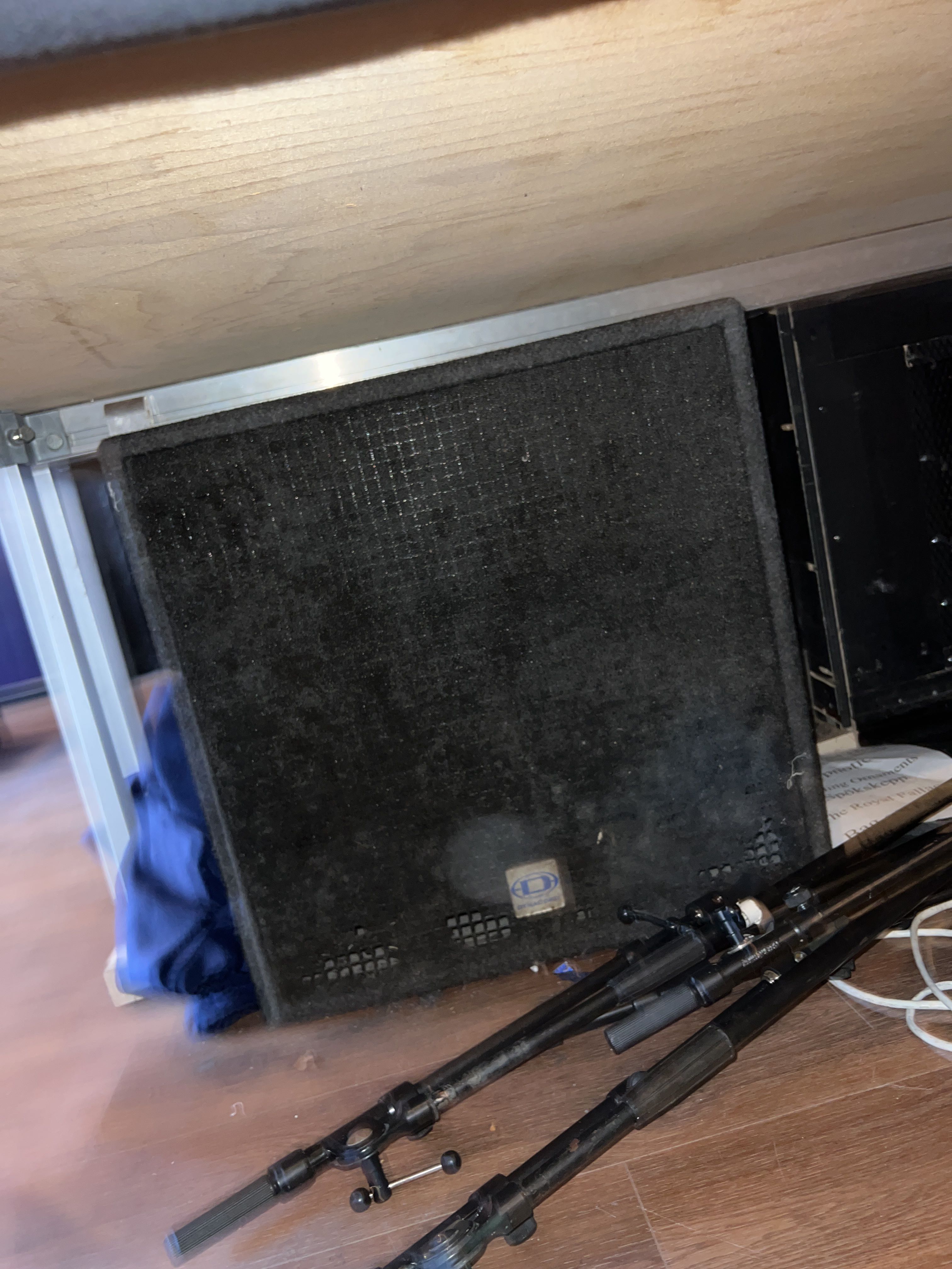 Stage with sound equipment - PS Auction - We value the future - Largest ...