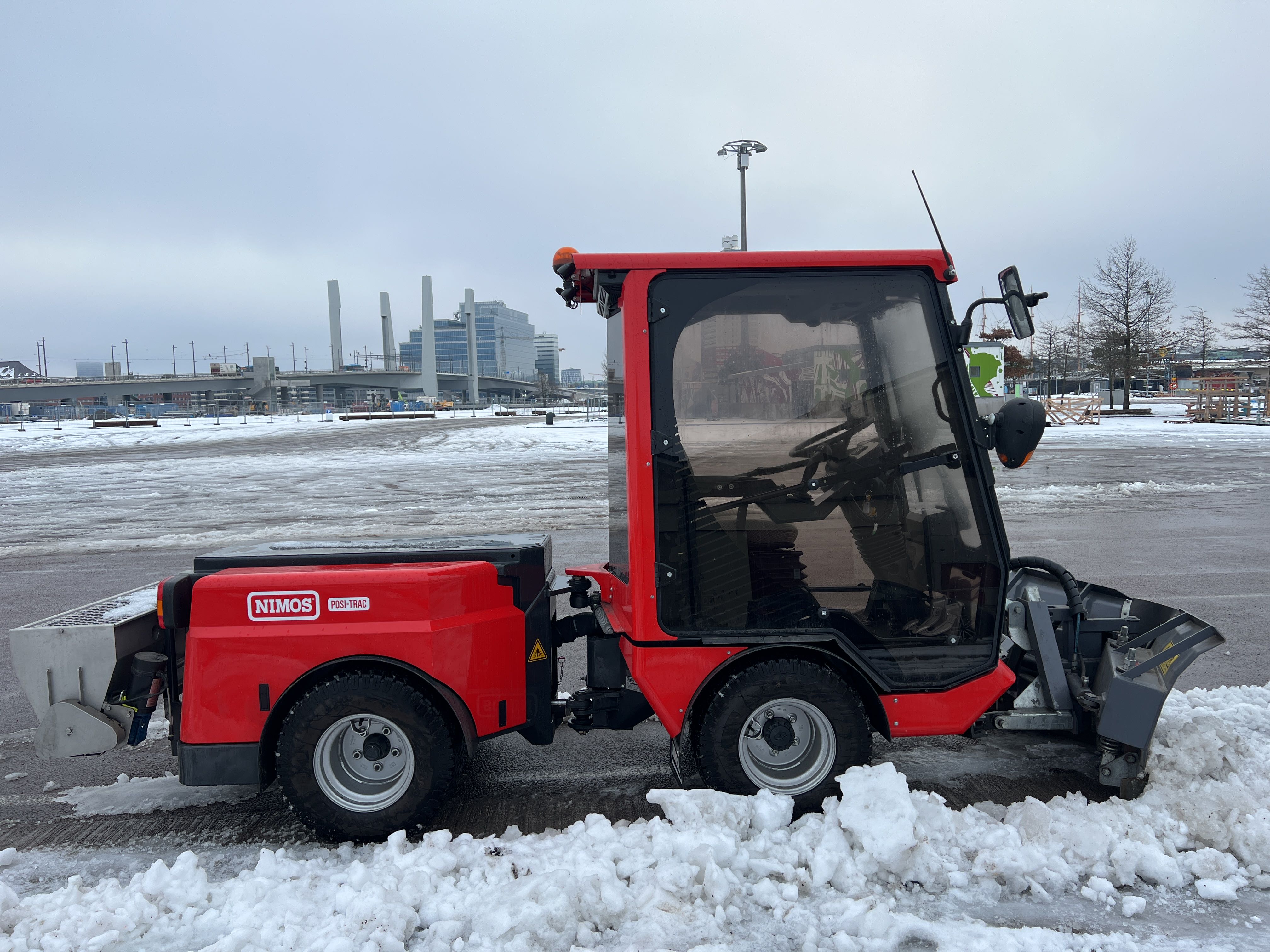 Tool carrier Nimos POSI-Trac -2018 - PS Auction - We value the future ...