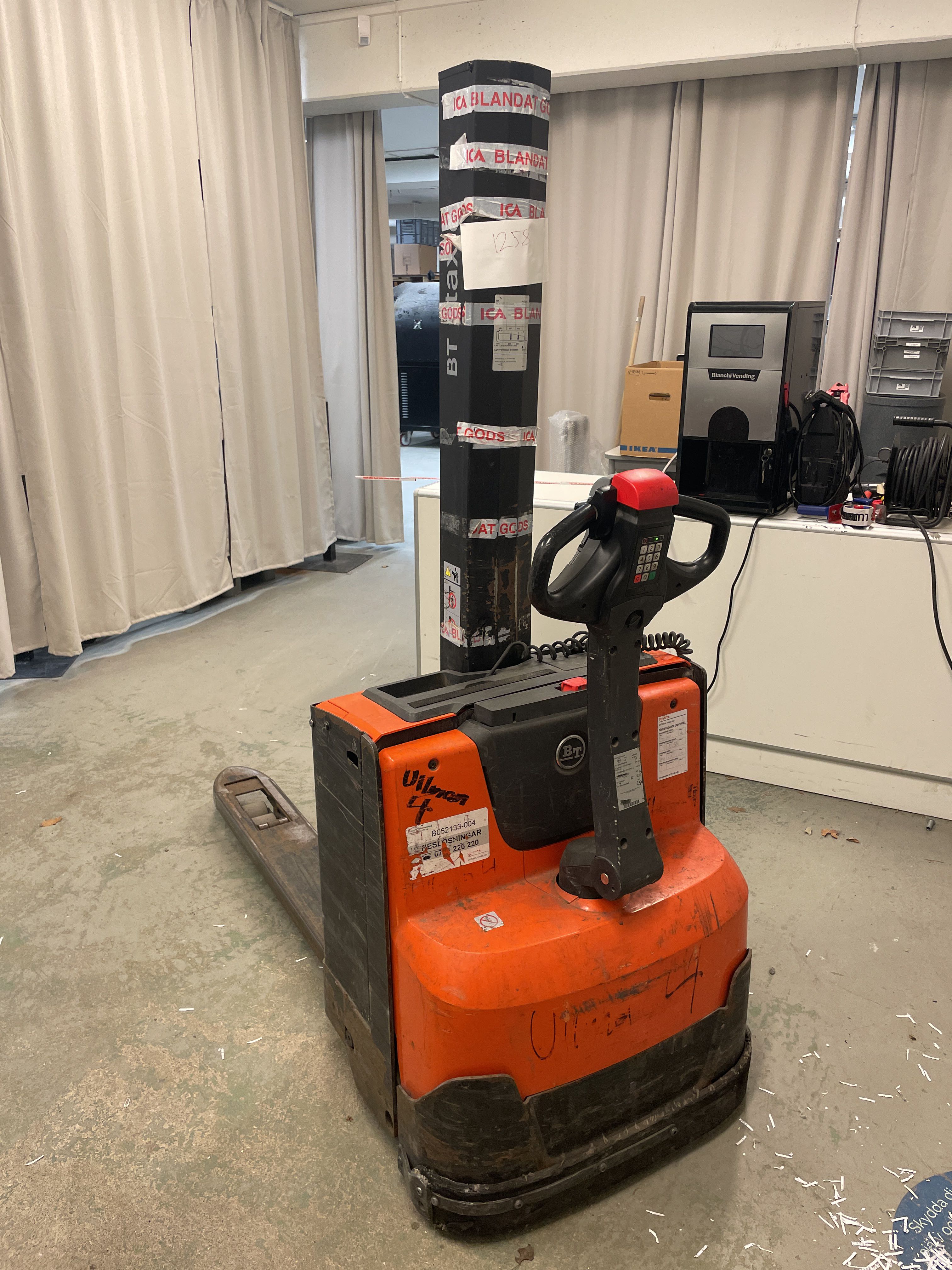 BT SWE080L Led stacker - PS Auction - We value the future - Largest in ...